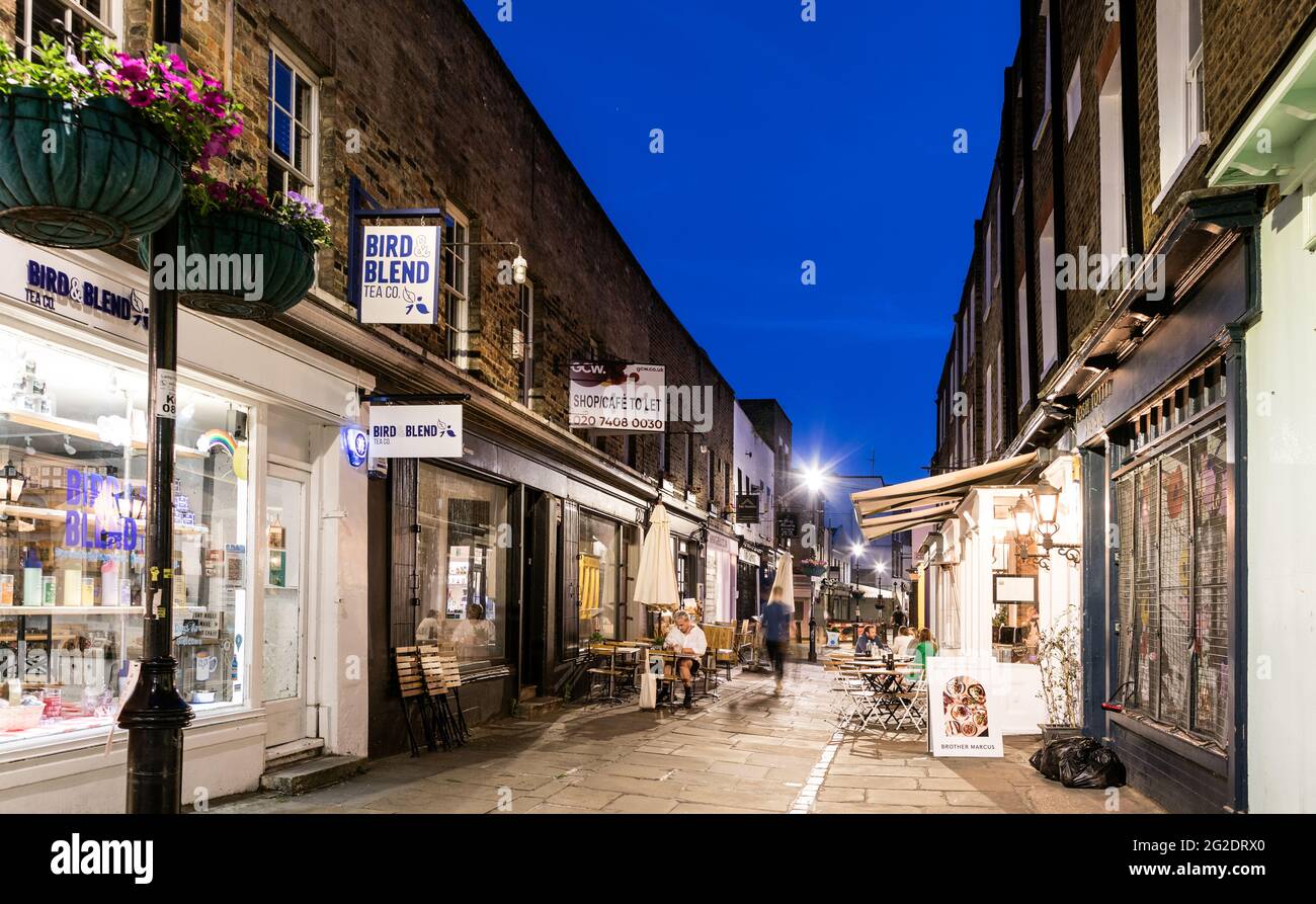 Islington buildings and streets hi-res stock photography and images - Alamy