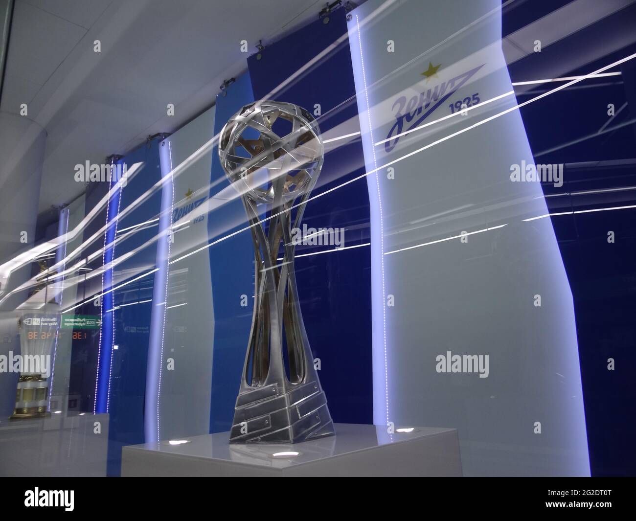 Euro 2020 train station hi-res stock photography and images - Alamy