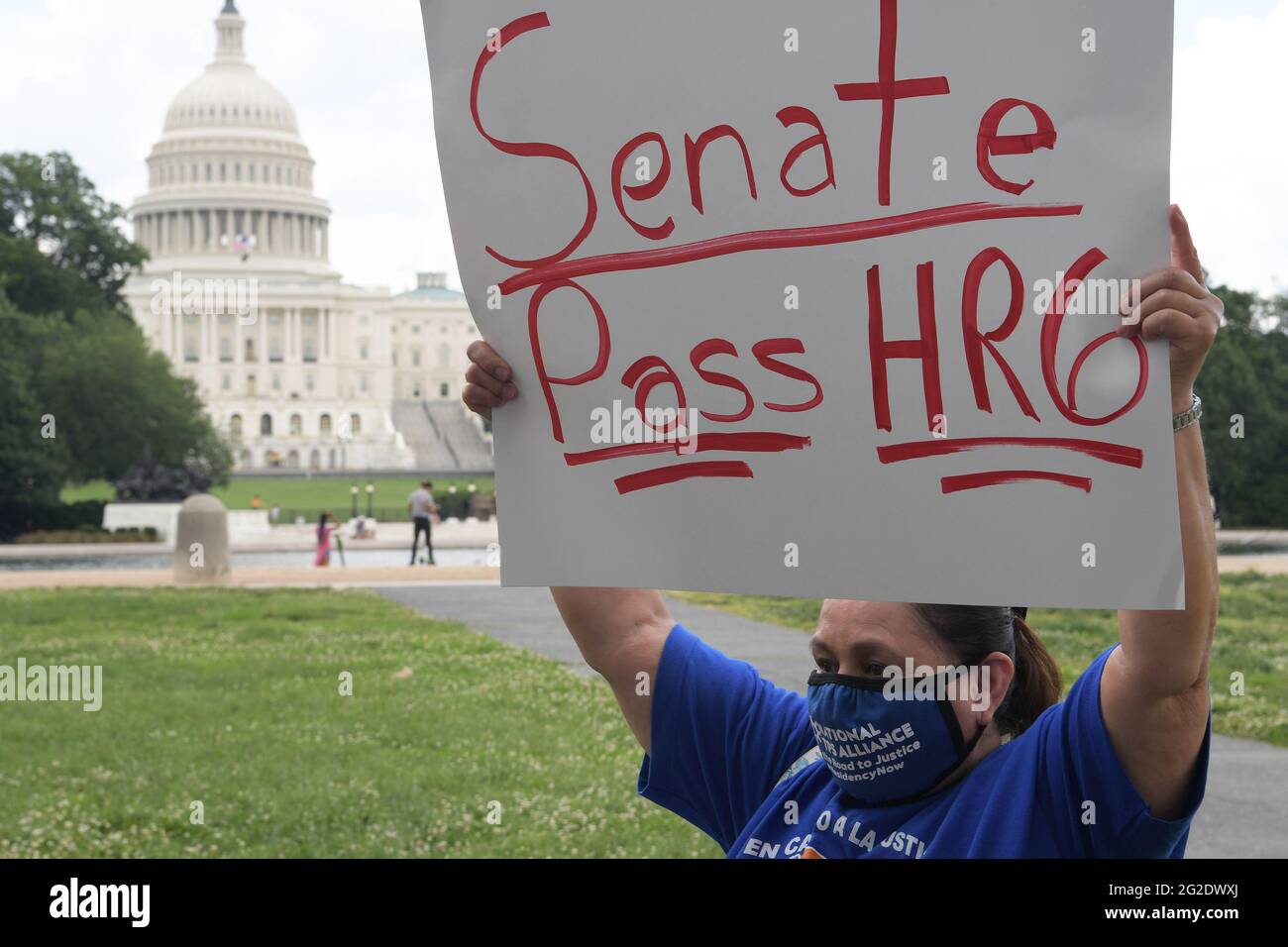 Temporary protected status hi-res stock photography and images - Alamy