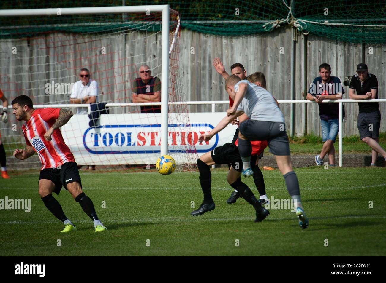 Bitton, England 19 September 2020. The Toolstation Western League ...