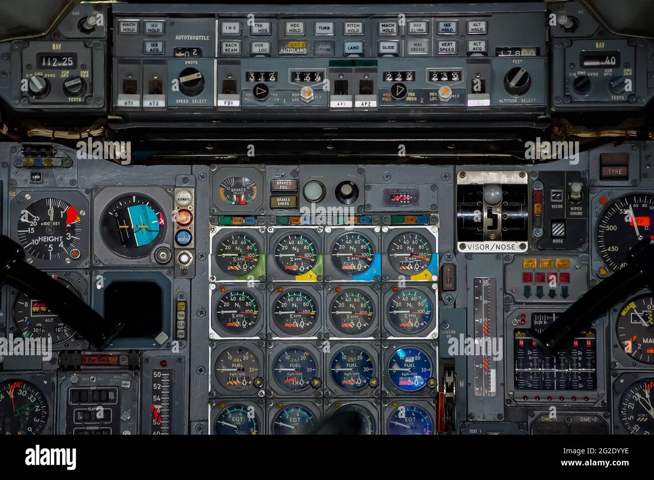 Concorde flying controls hi-res stock photography and images - Alamy