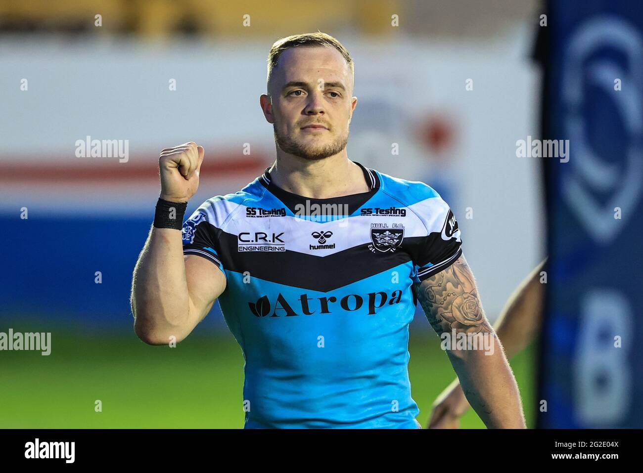Adam Swift (21) of Hull FC celebrates Hull’s win Stock Photo - Alamy