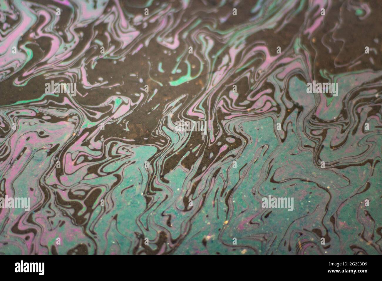 Car leaking fluid hi-res stock photography and images - Alamy