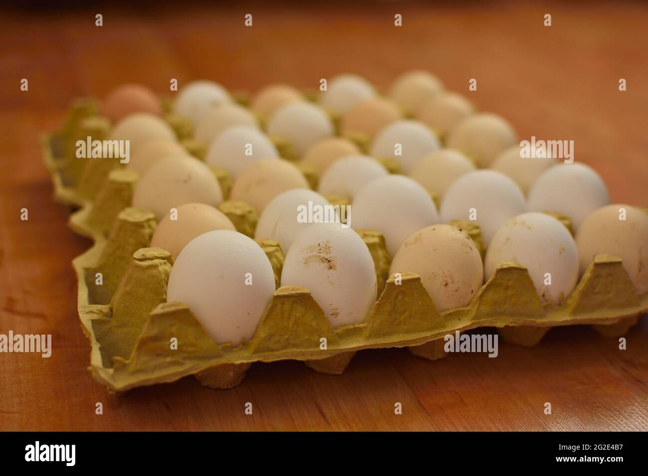 Boxed eggs hi-res stock photography and images - Alamy