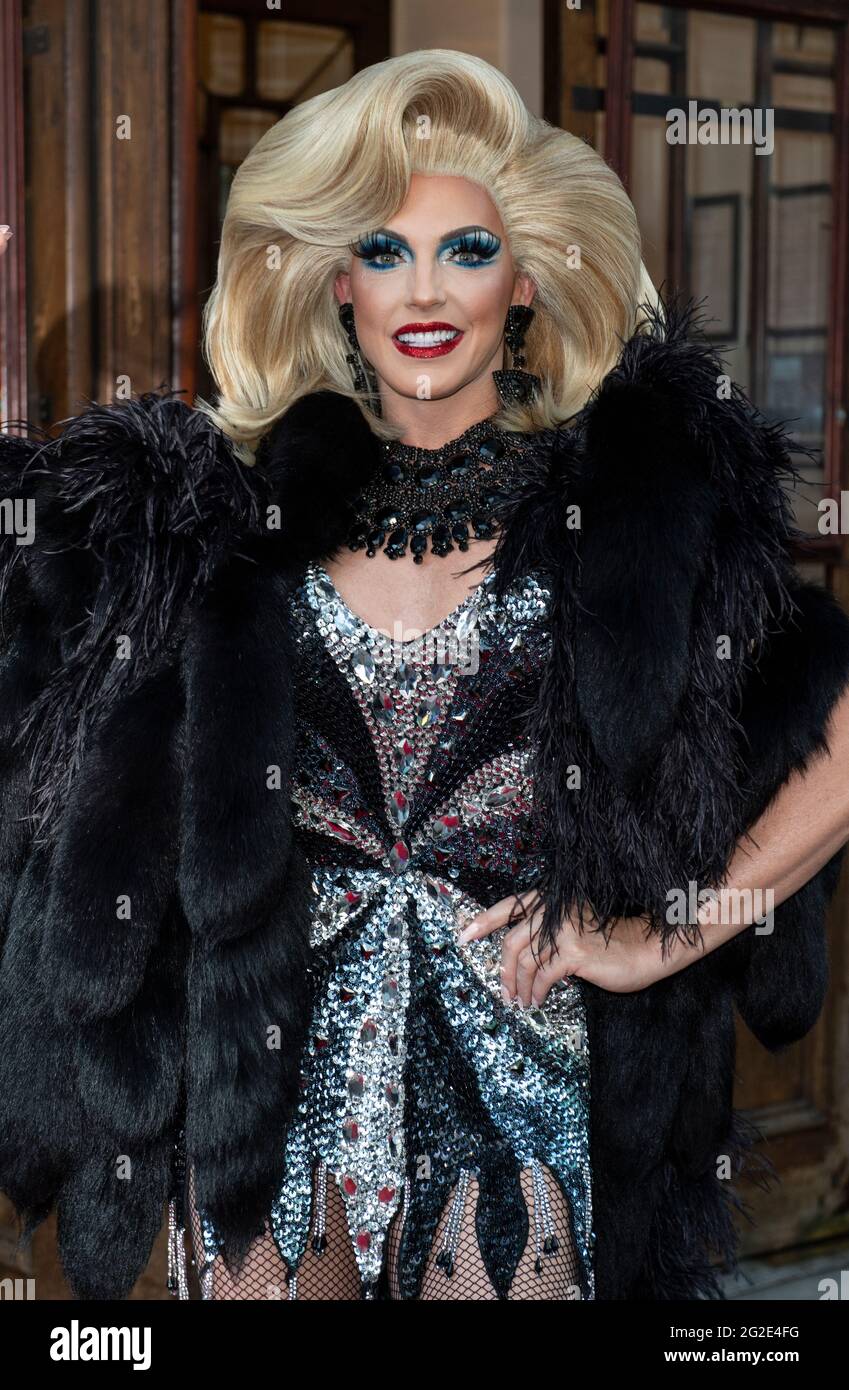 Alyssa edwards hi-res stock photography and images - Alamy
