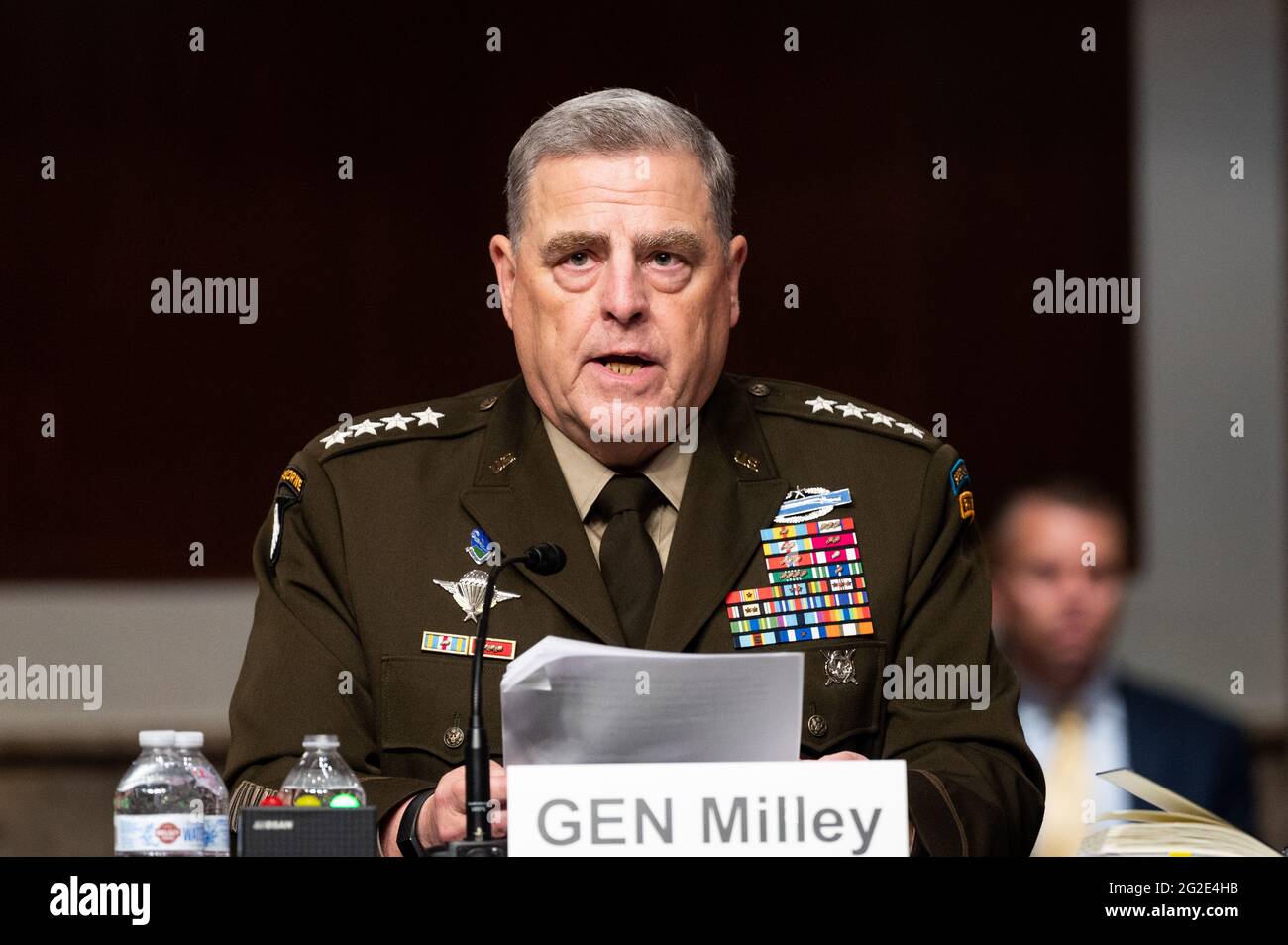 General mark milley hi-res stock photography and images - Alamy