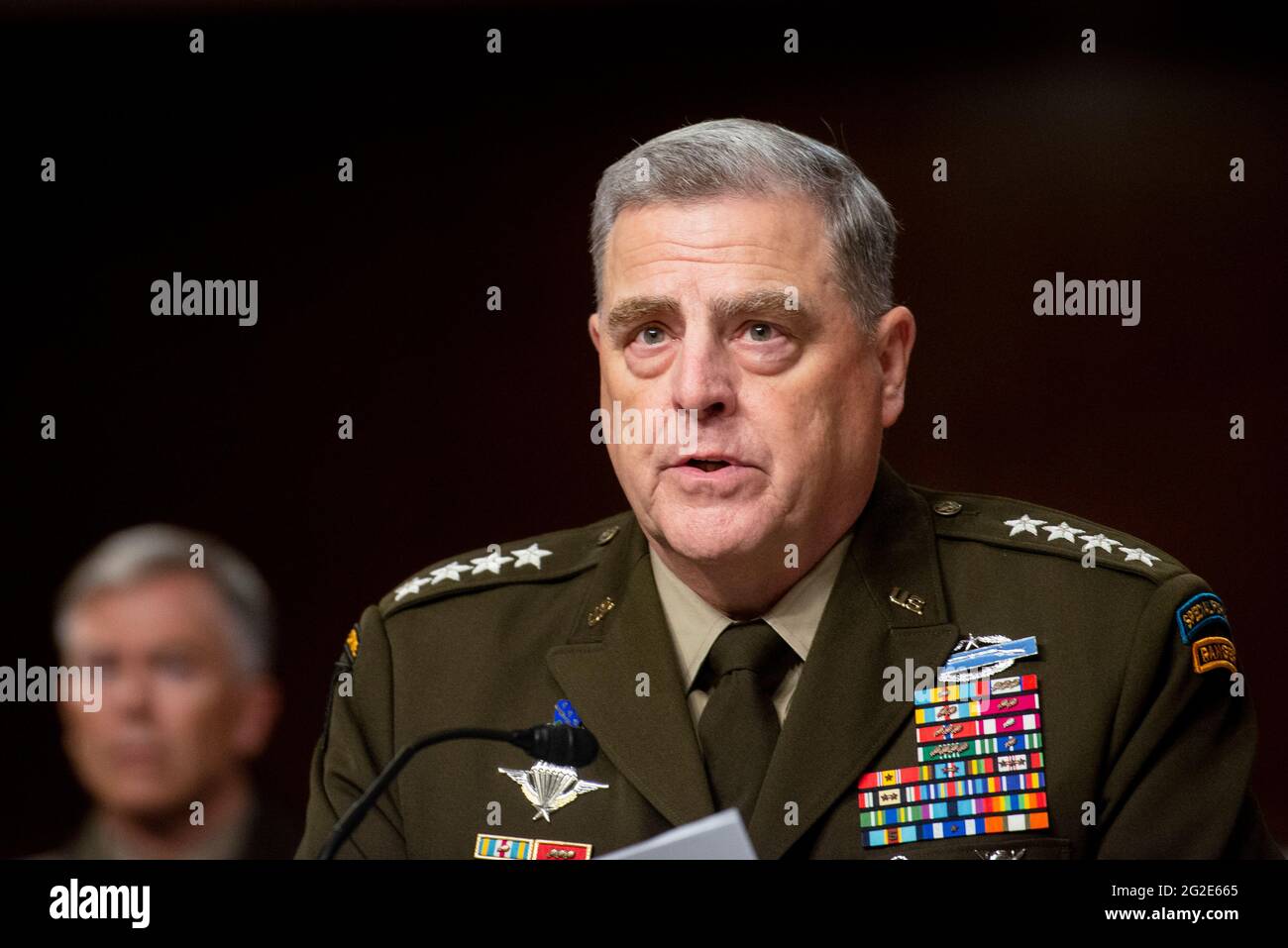 General mark milley hi-res stock photography and images - Alamy