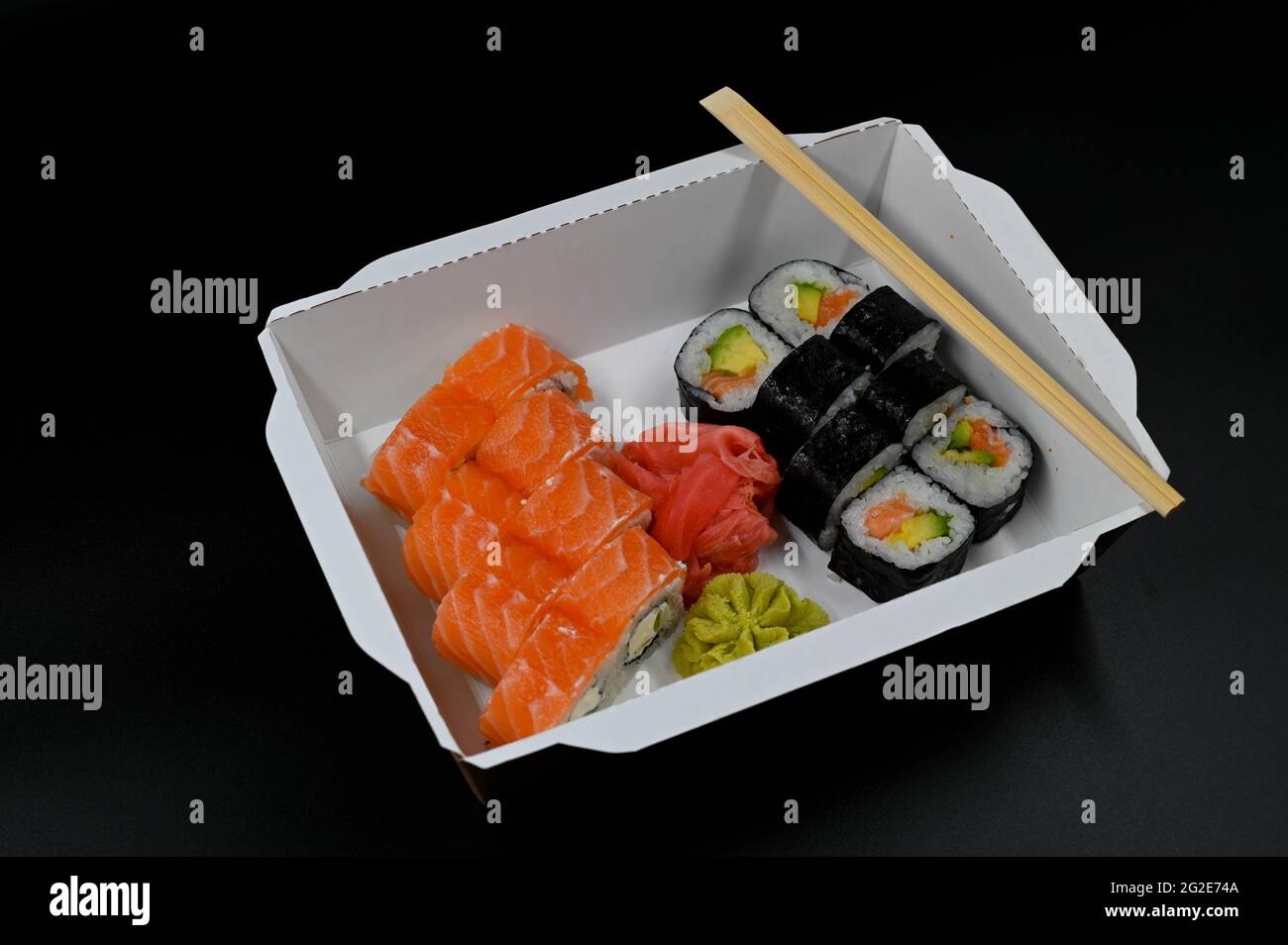 Takeaway container sushi hi-res stock photography and images - Alamy