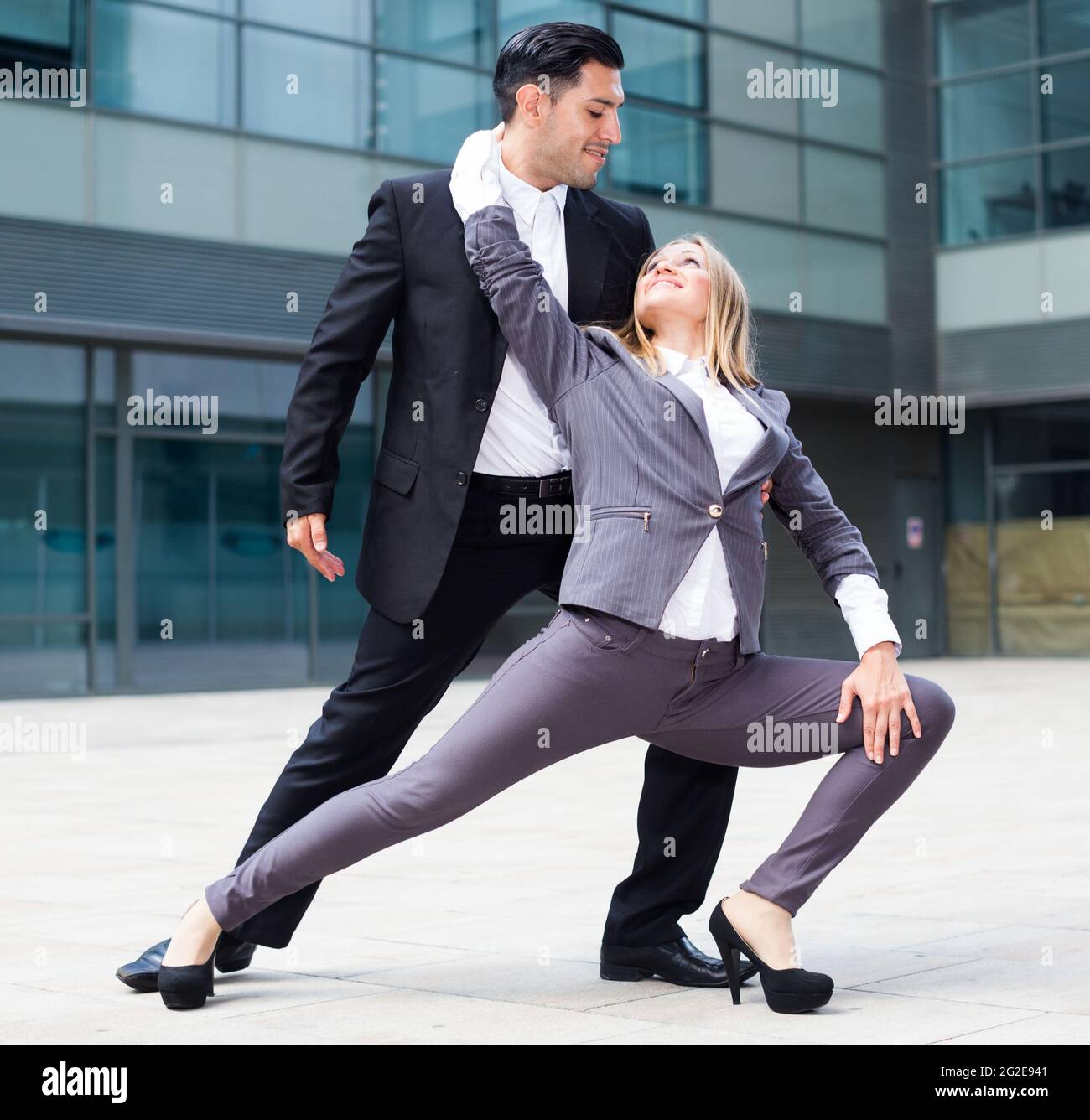 Dansing hi-res stock photography and images - Alamy