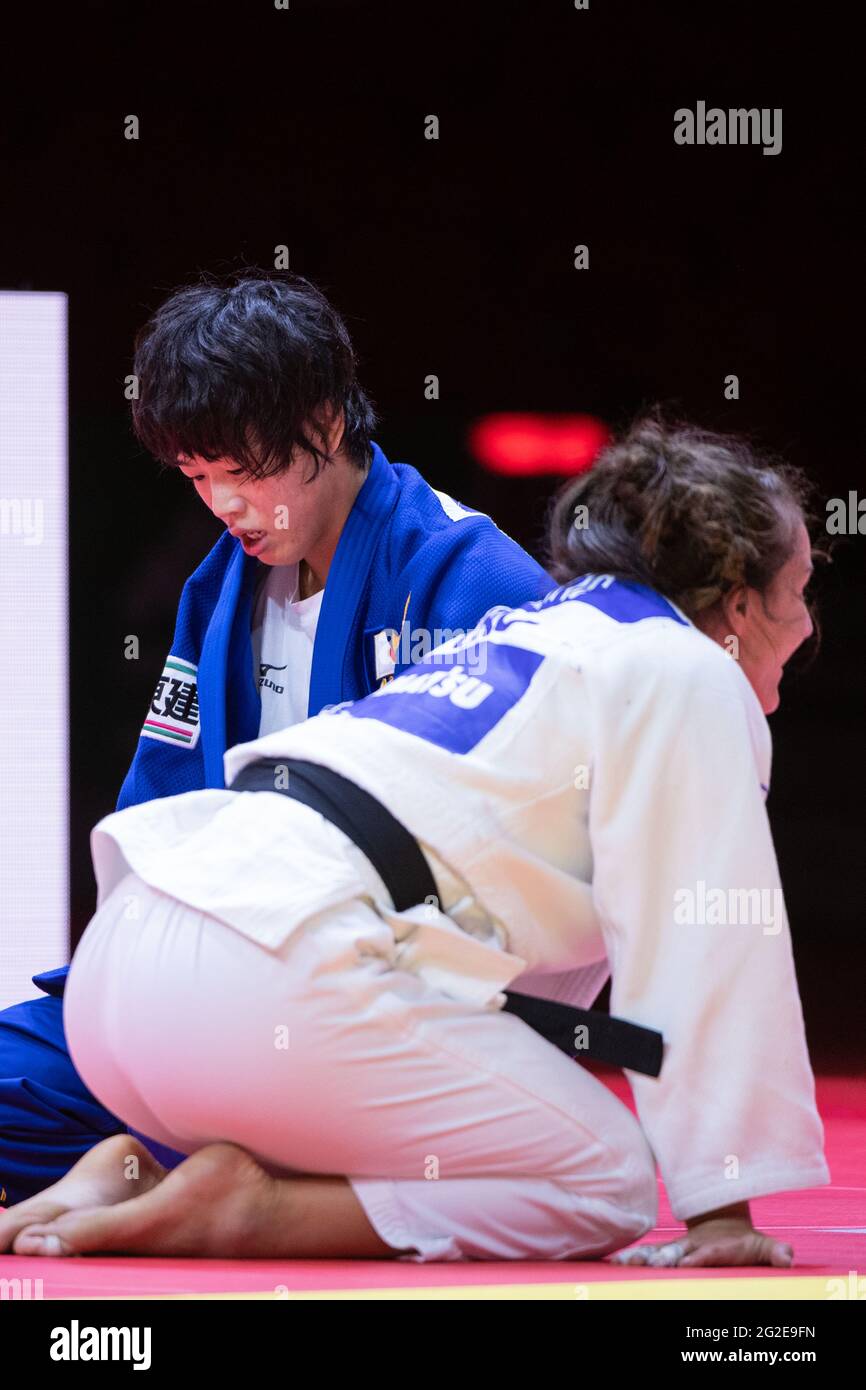 Woman 70 kg hi-res stock photography and images - Alamy