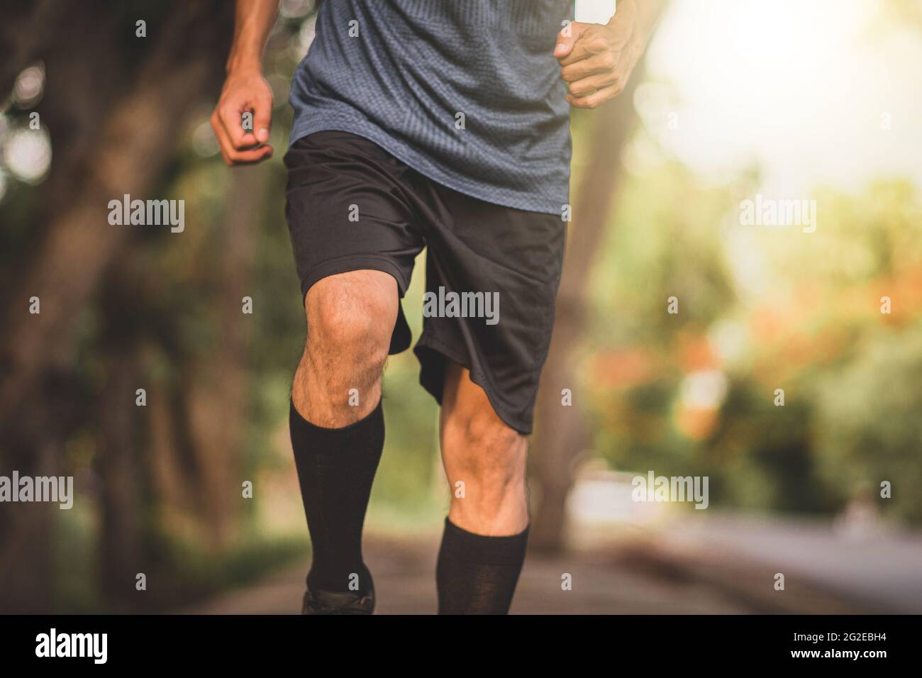Close up knee hi-res stock photography and images - Alamy