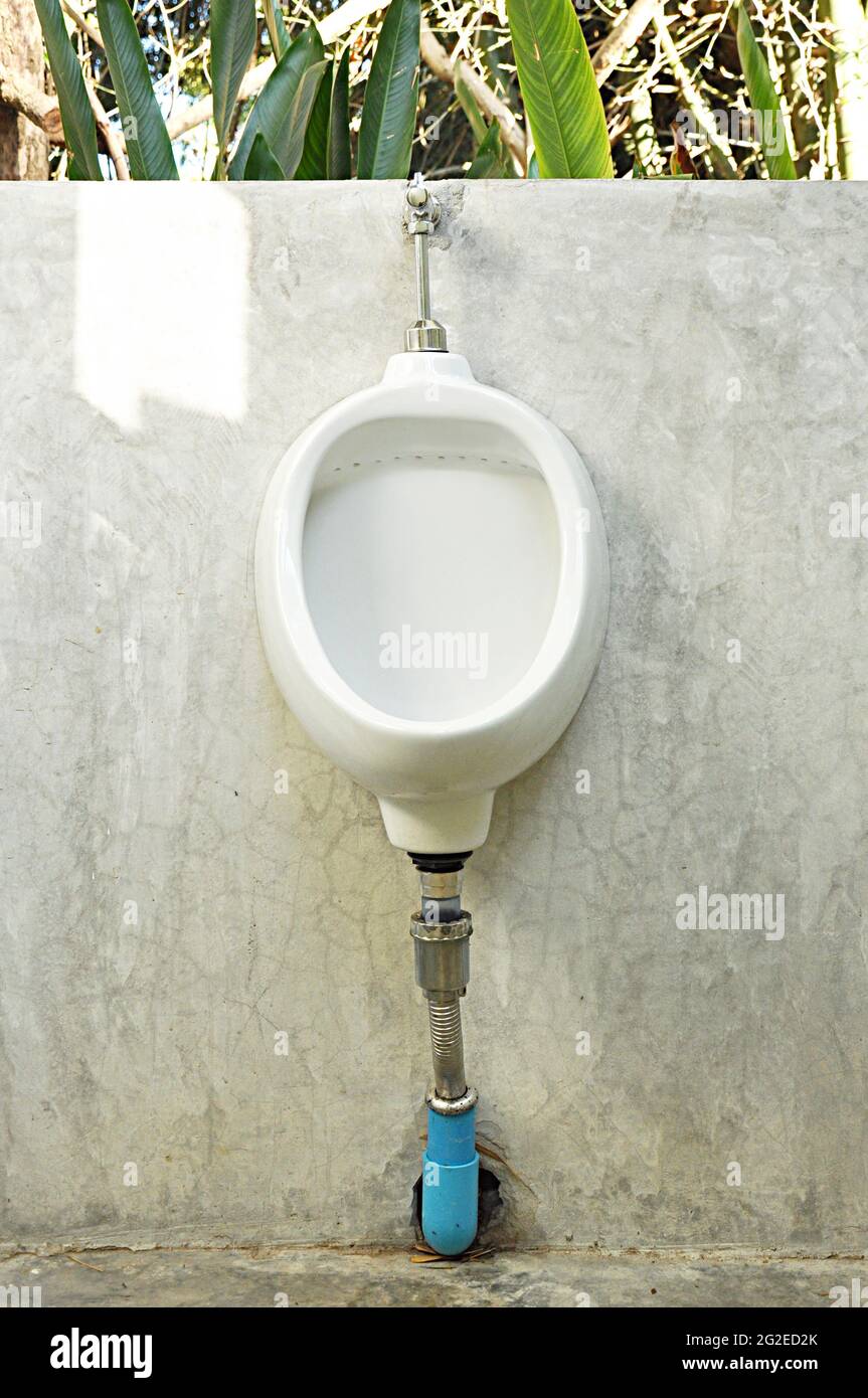 Outdoor men chamber pot or urinal Stock Photo - Alamy