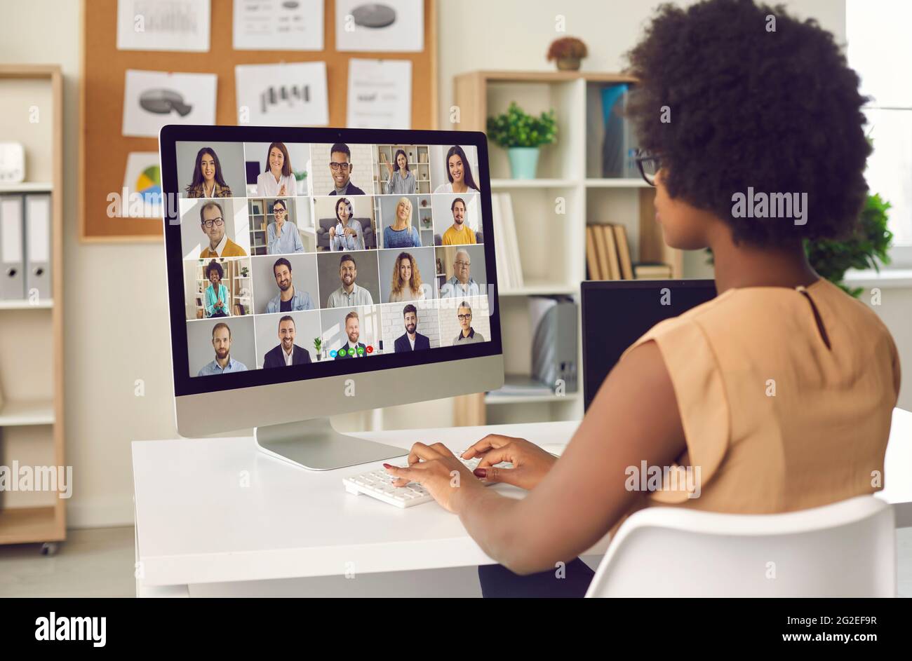 Video conferencing business hi-res stock photography and images - Alamy