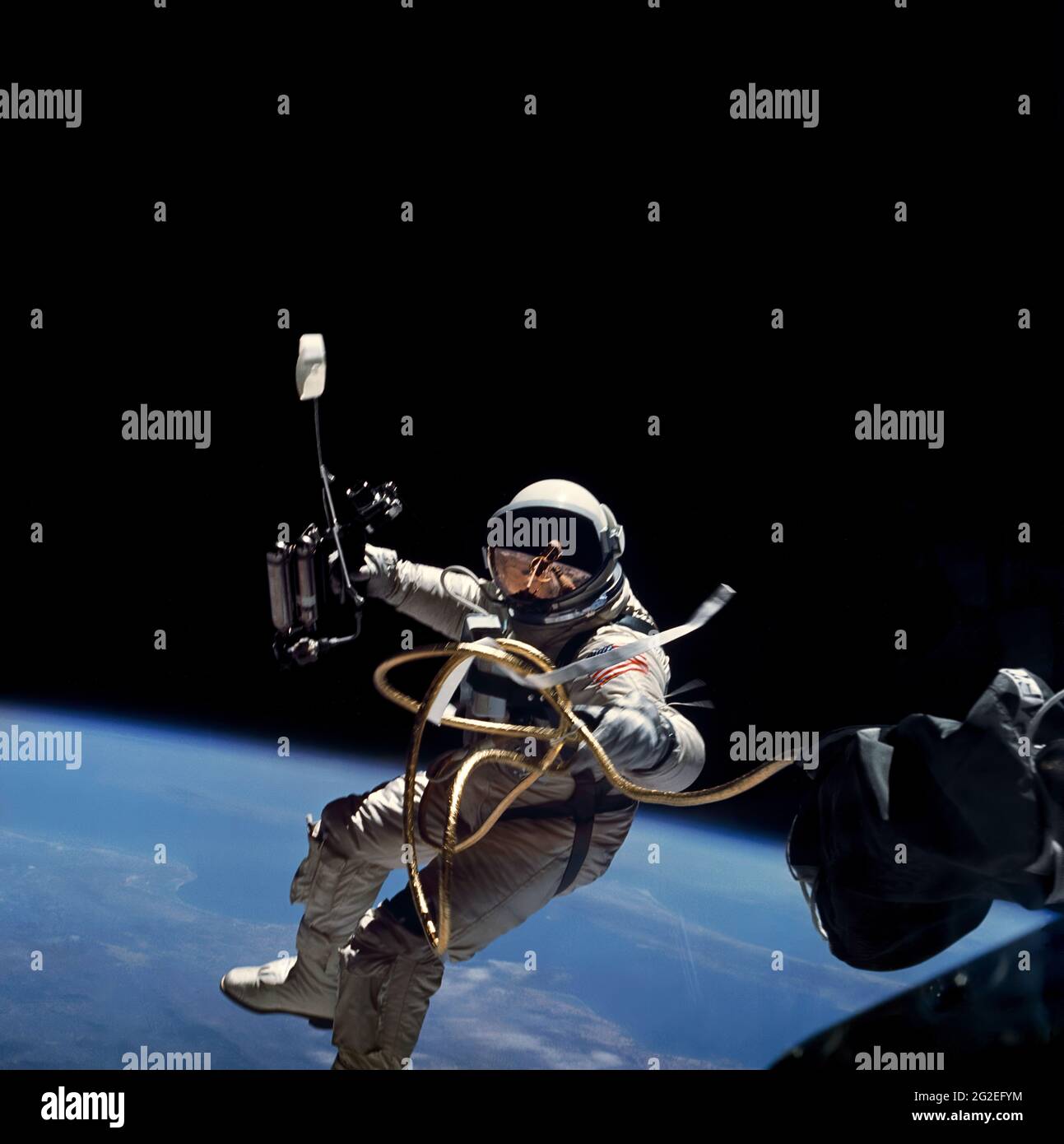 Astronaut edward white space walk hi-res stock photography and images ...