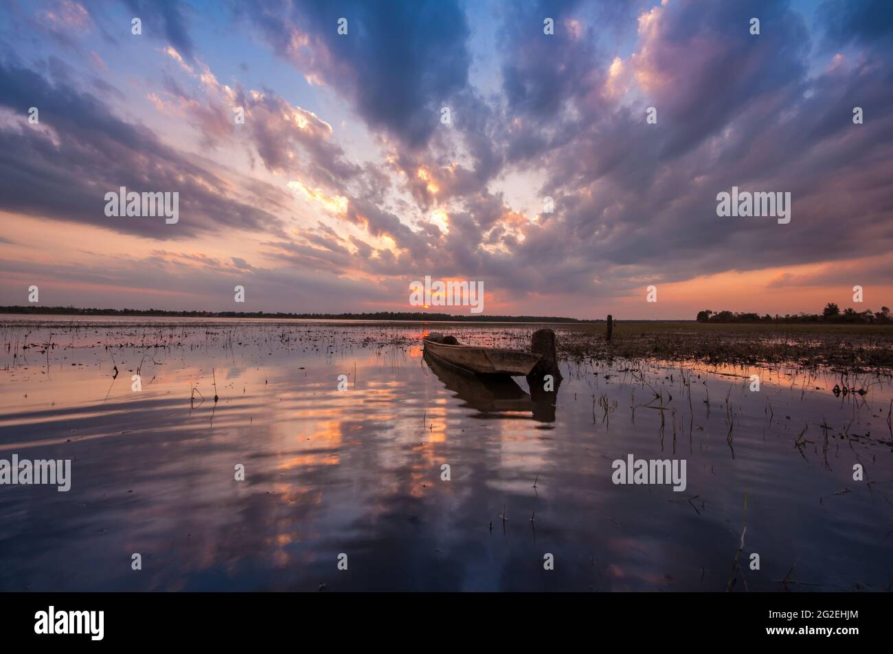 Beautiful twilight sky with cloud before sunset morning background ...