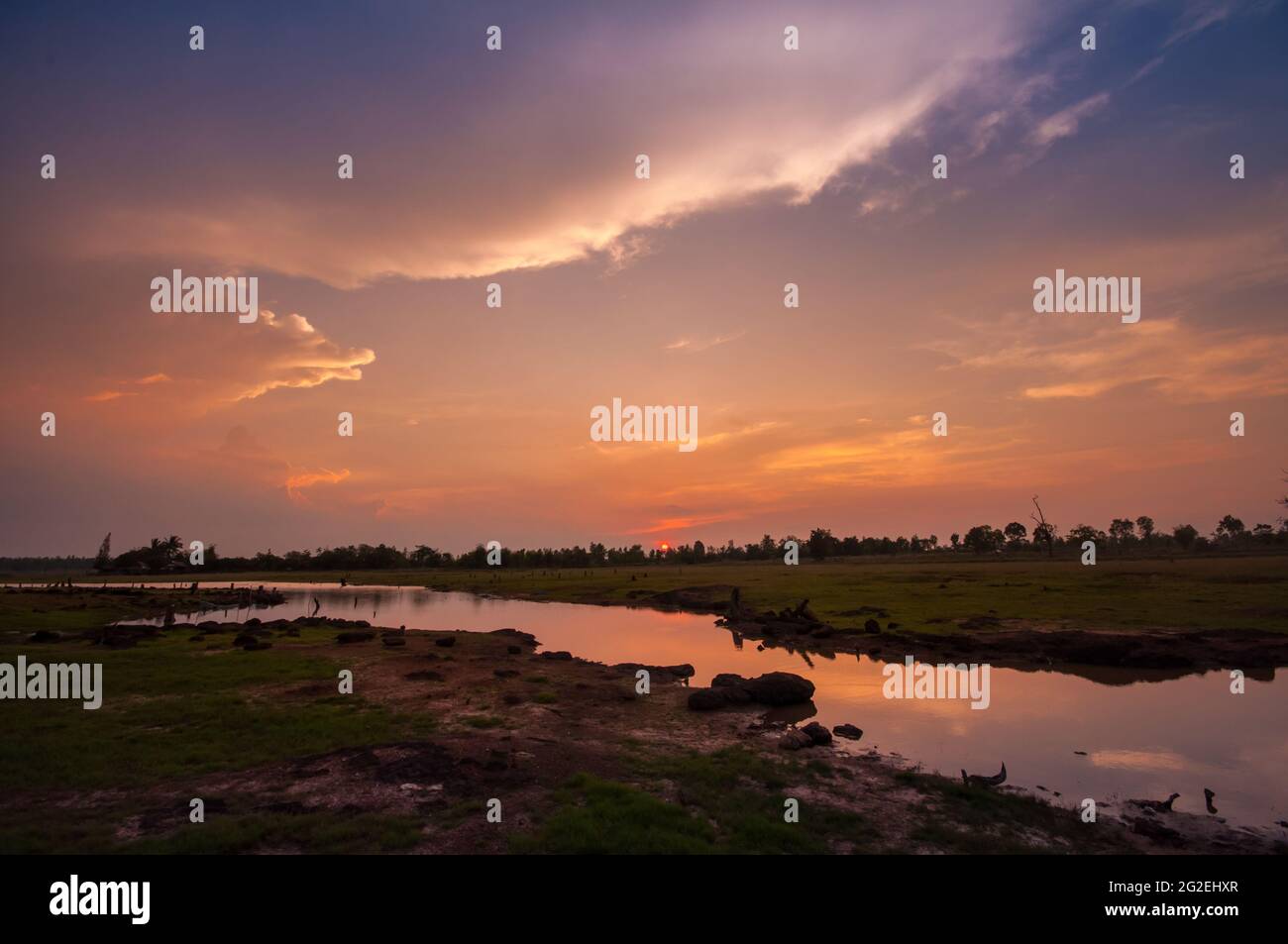 Beautiful twilight sky with cloud before sunset morning background ...