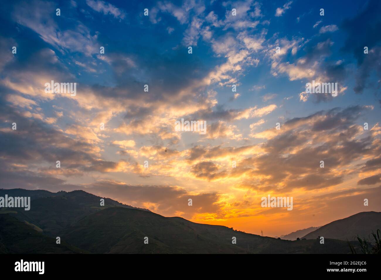 Beautiful twilight sky with cloud before sunset morning background ...