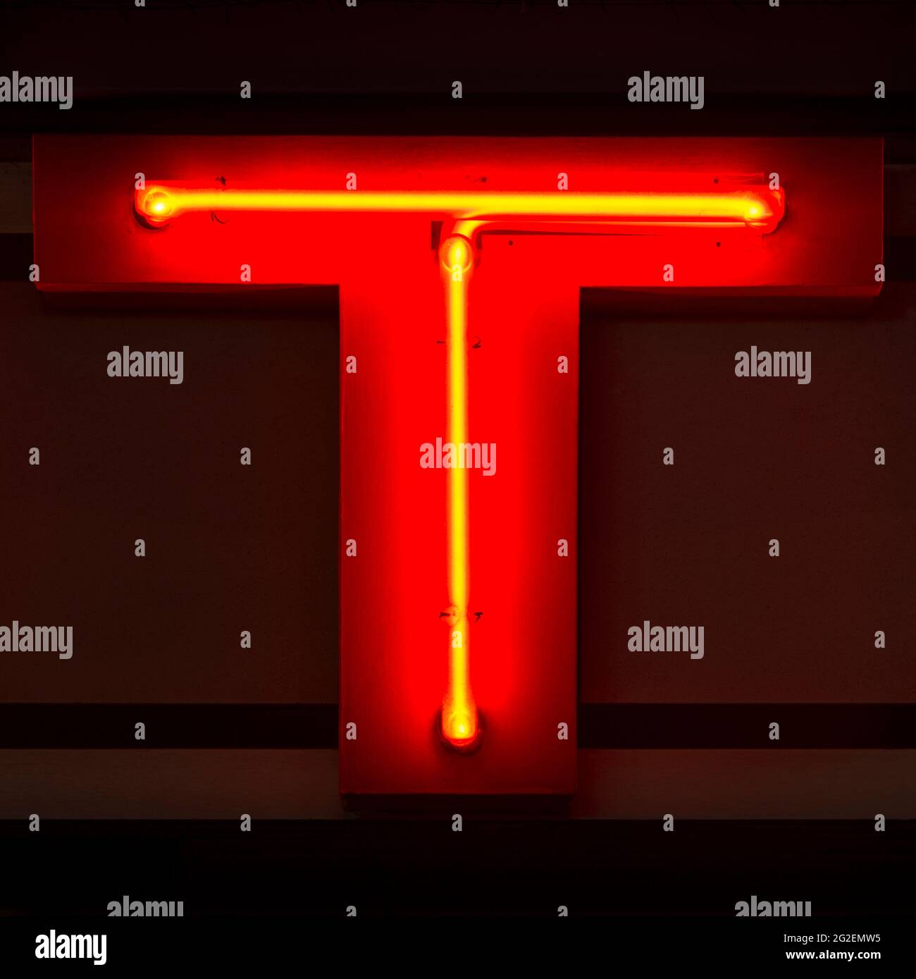 Neon letter t hi-res stock photography and images - Alamy