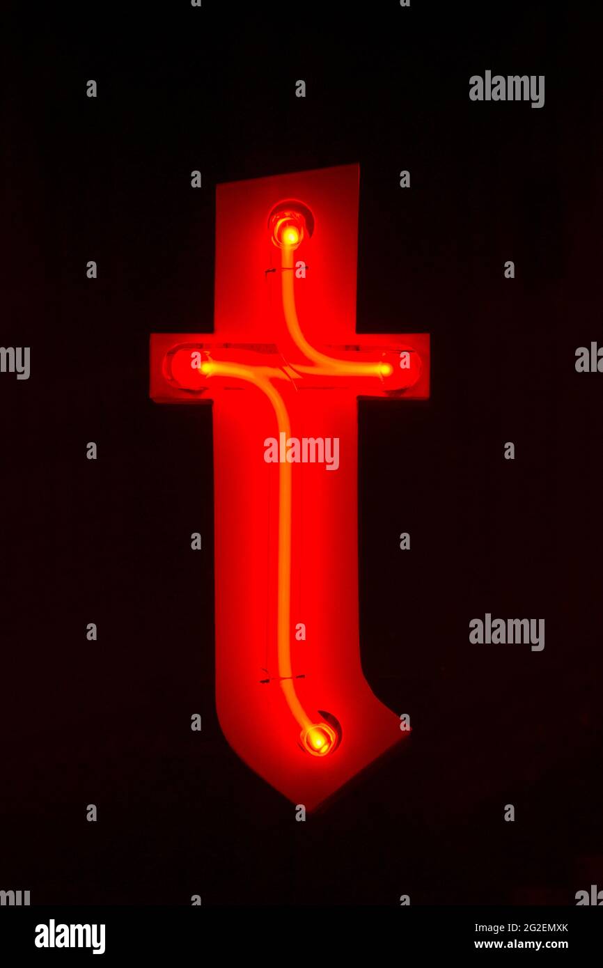 Letter t lowercase hi-res stock photography and images - Alamy