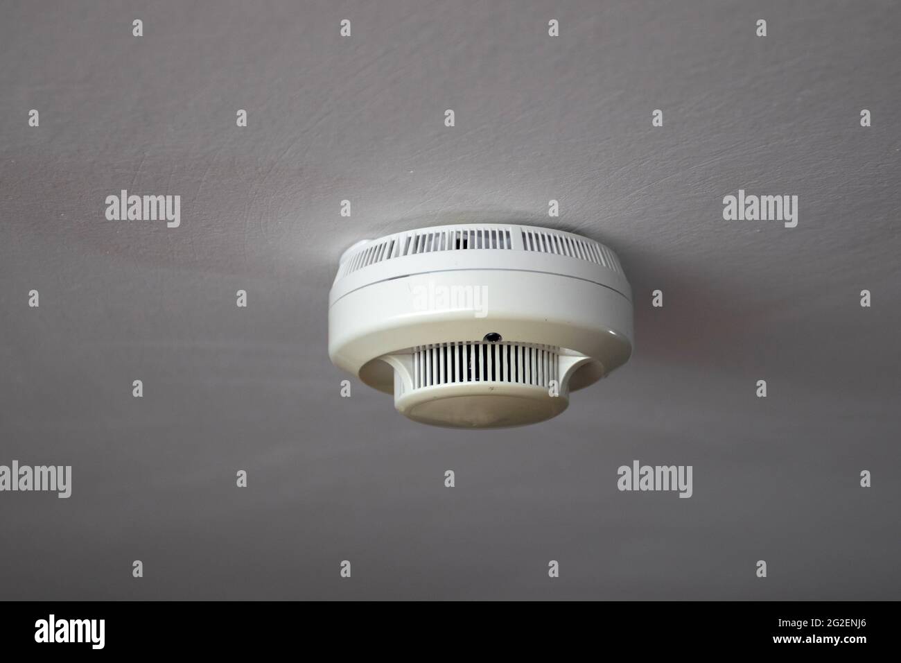 Ceiling smoke detector hi-res stock photography and images - Alamy