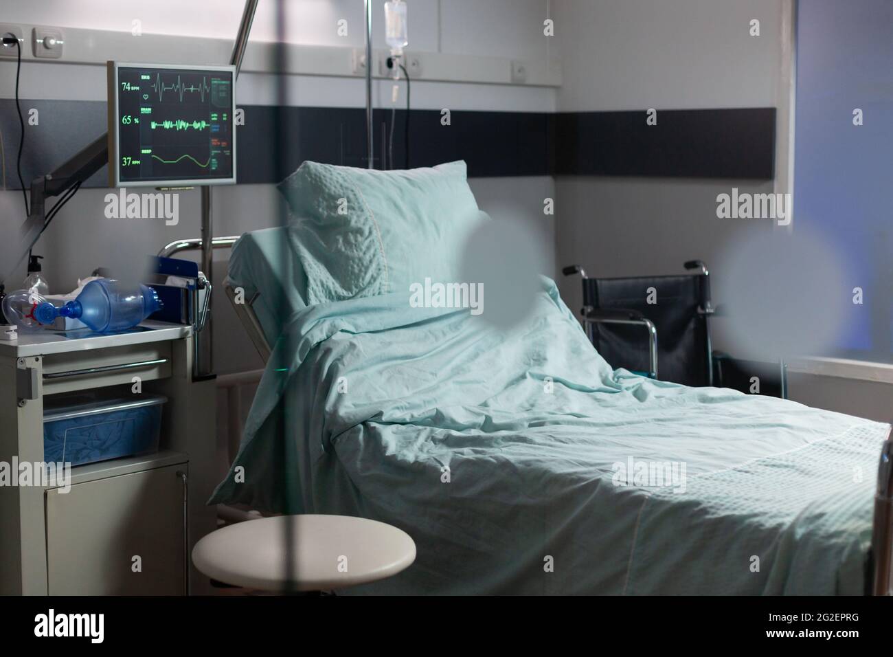 Empty hospital room with nobody in it having a single bed comfortable bed, modern equipment ...
