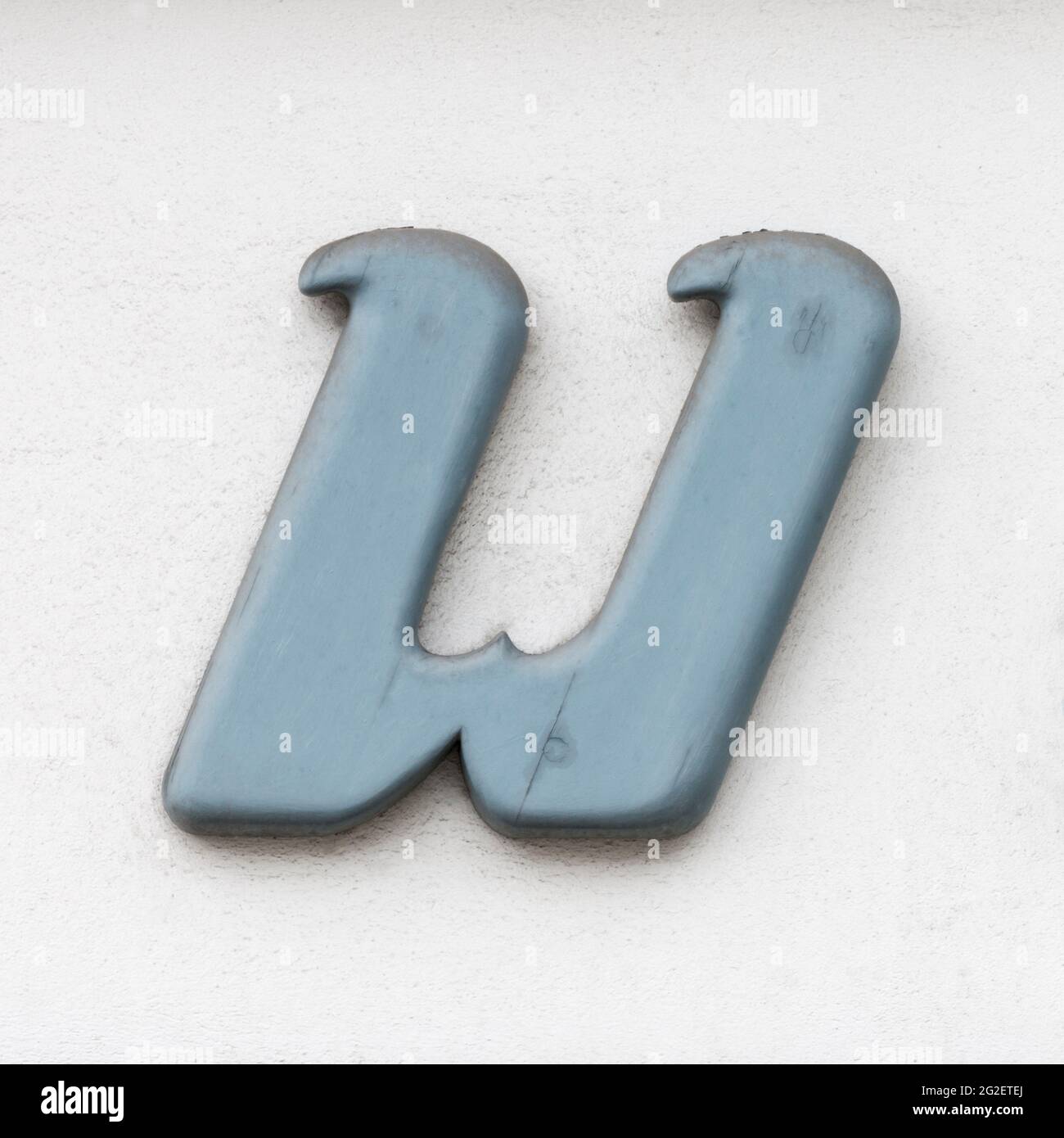 W typography font letter type hi-res stock photography and images - Alamy