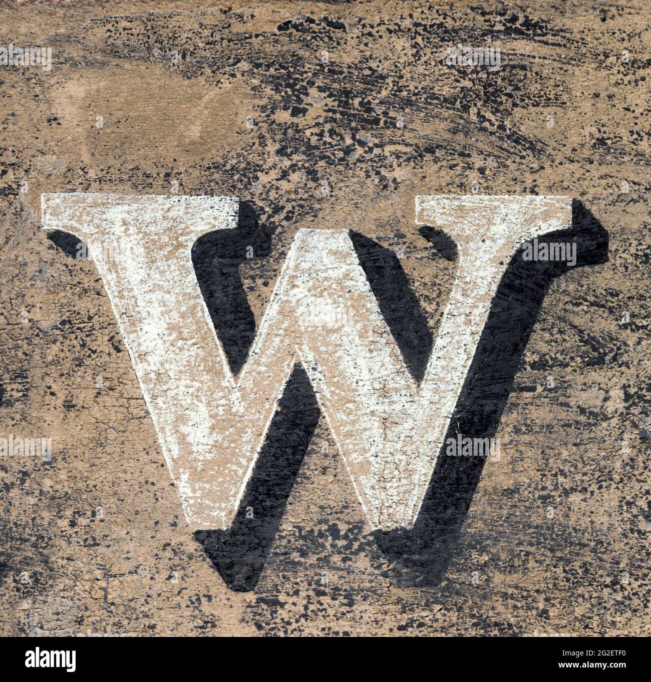 W typography font letter type hi-res stock photography and images - Alamy