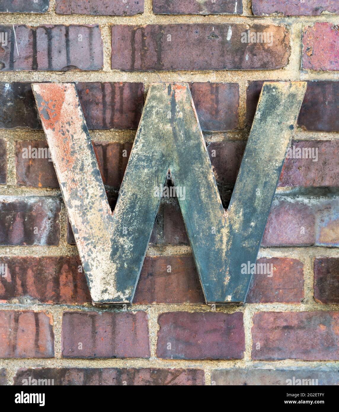 Weathered metal hi-res stock photography and images - Alamy