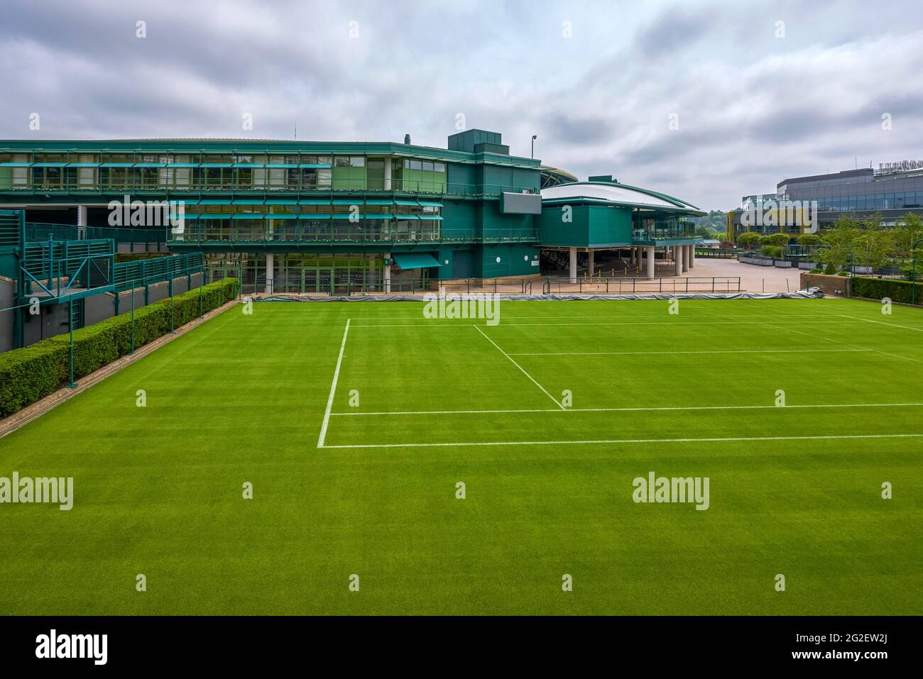 Welcome to Wimbledon official headquarters in London Stock Photo - Alamy