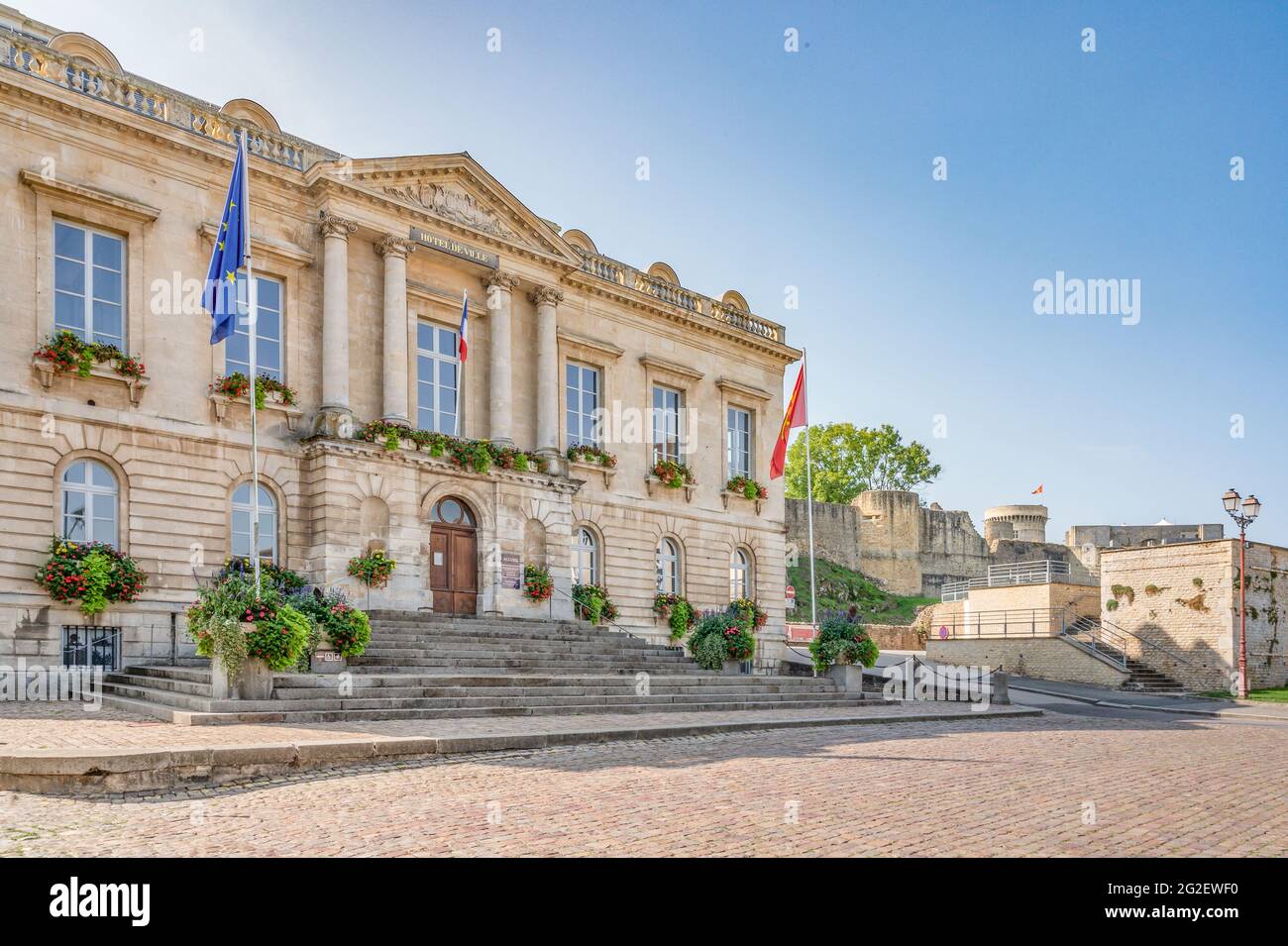 The town hall (hôtel de ville) at the Place Guillaume le Conquérant in ...