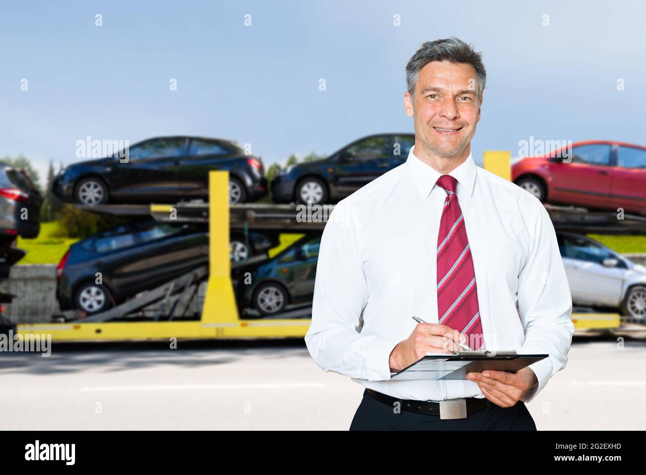 Lorry wheel illustration hi-res stock photography and images - Alamy