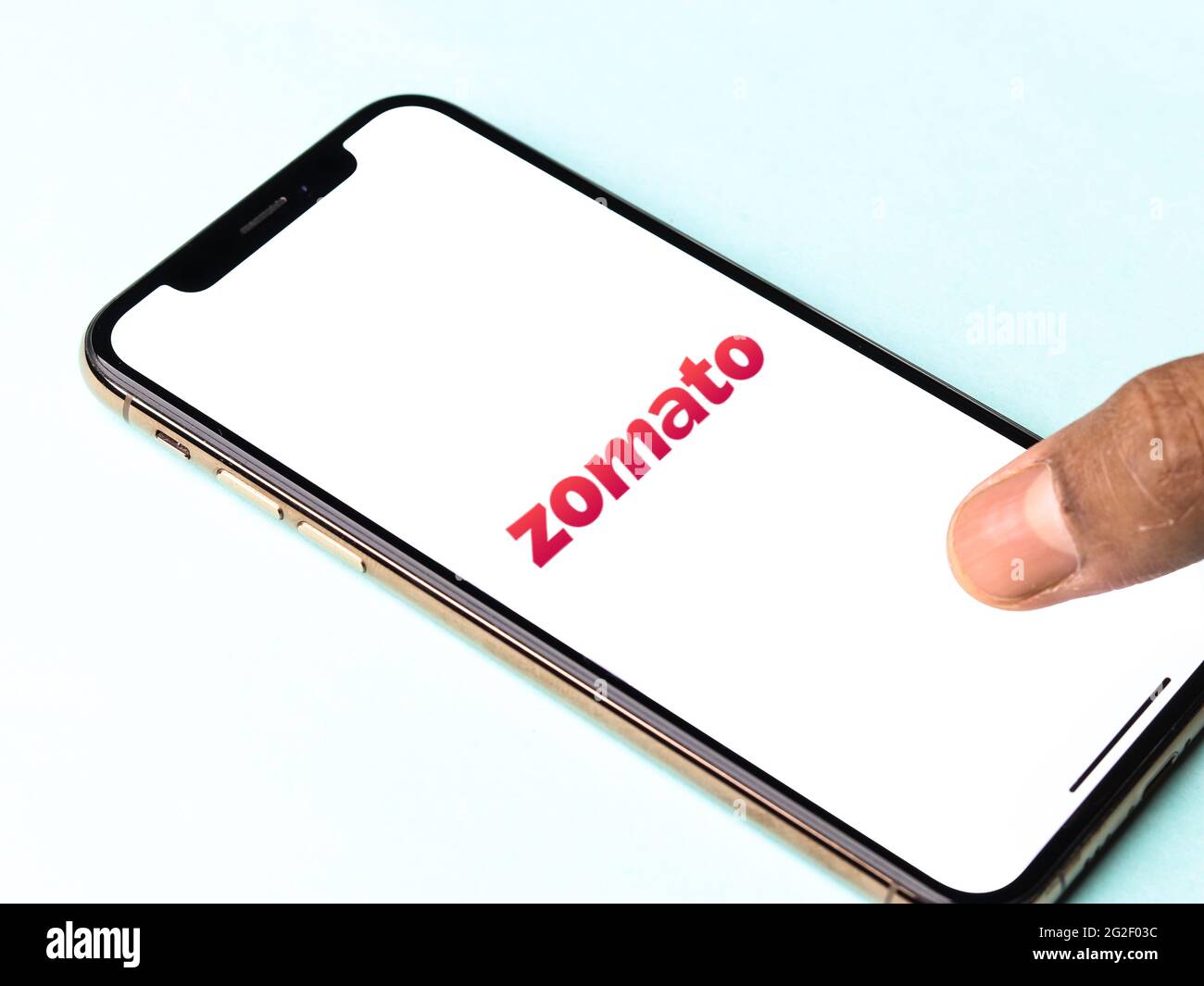 Zomato logo hi-res stock photography and images - Alamy