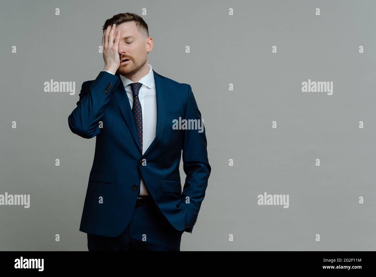 Business failure hi-res stock photography and images - Alamy