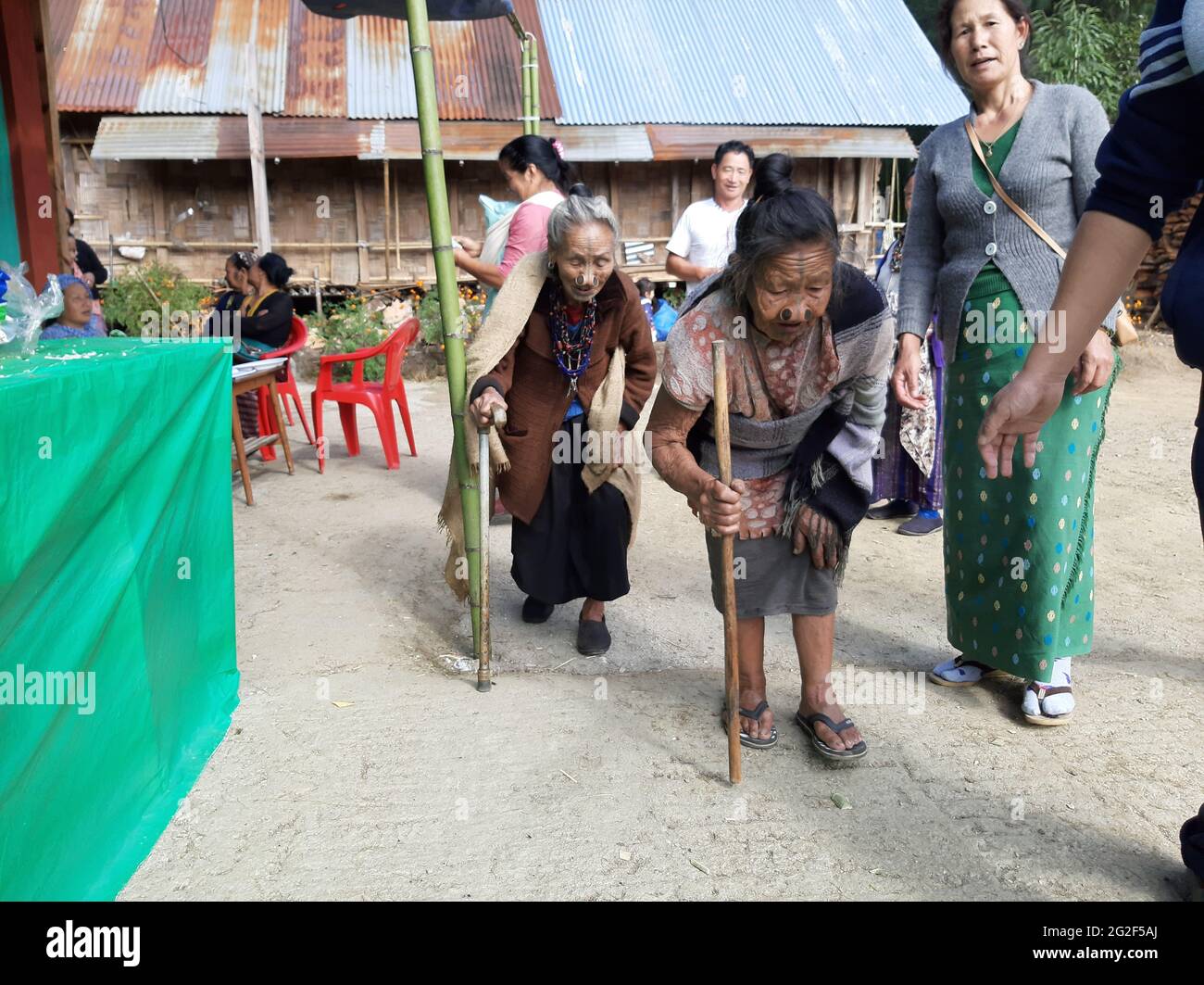 Apatani tribe hi-res stock photography and images - Alamy
