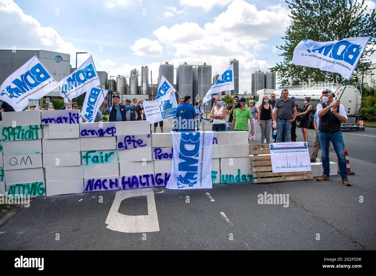 Rising milk prices hi-res stock photography and images - Alamy