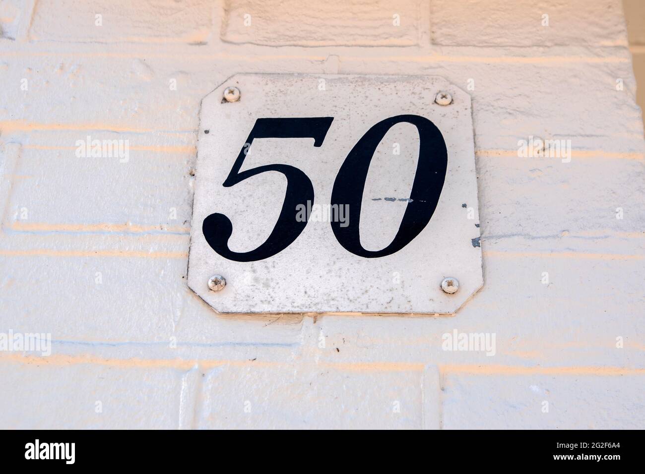 House number 50 sign hi-res stock photography and images - Alamy
