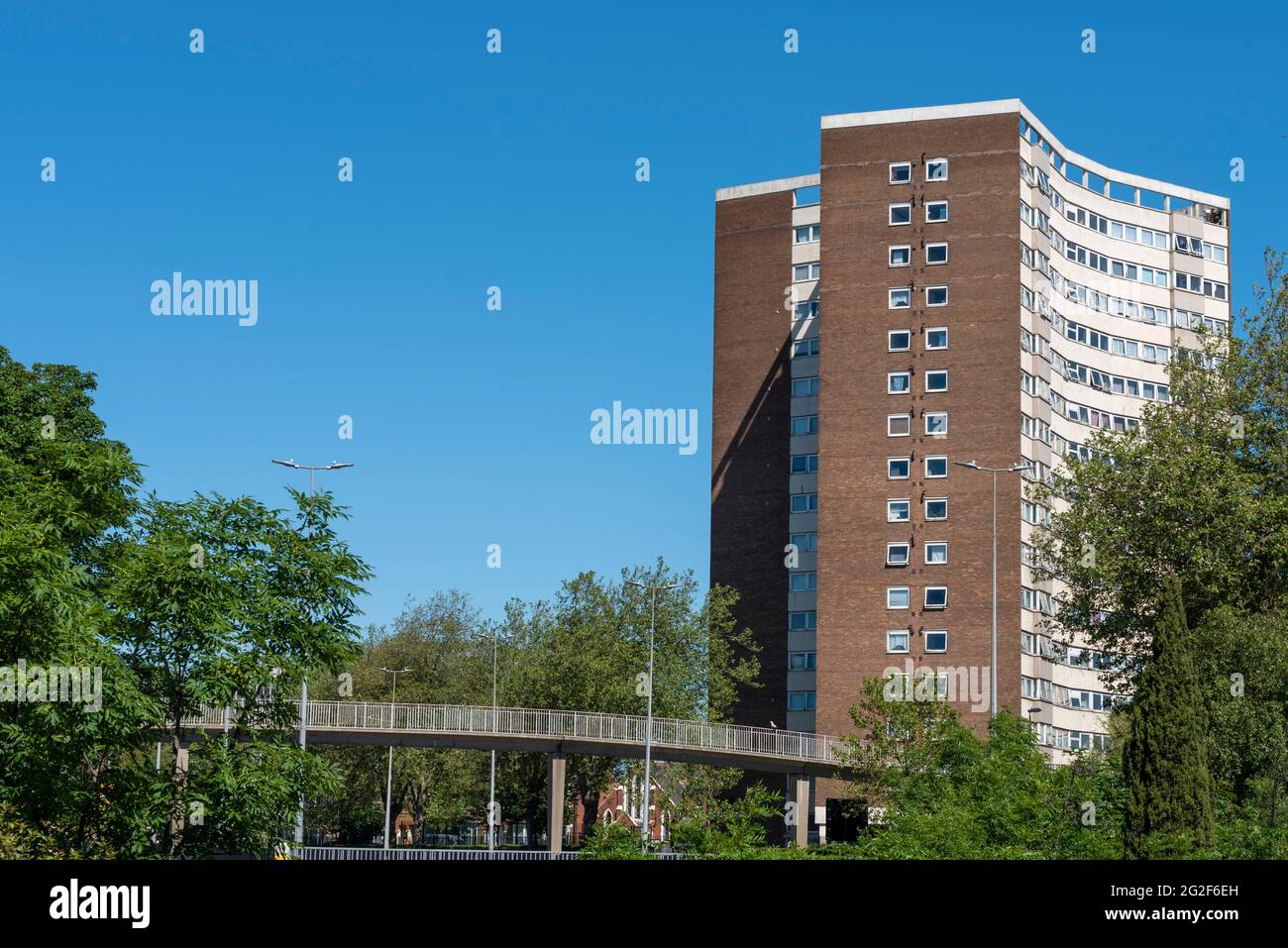 Queensway estate Tower block, block of flats high rise in Southend on ...