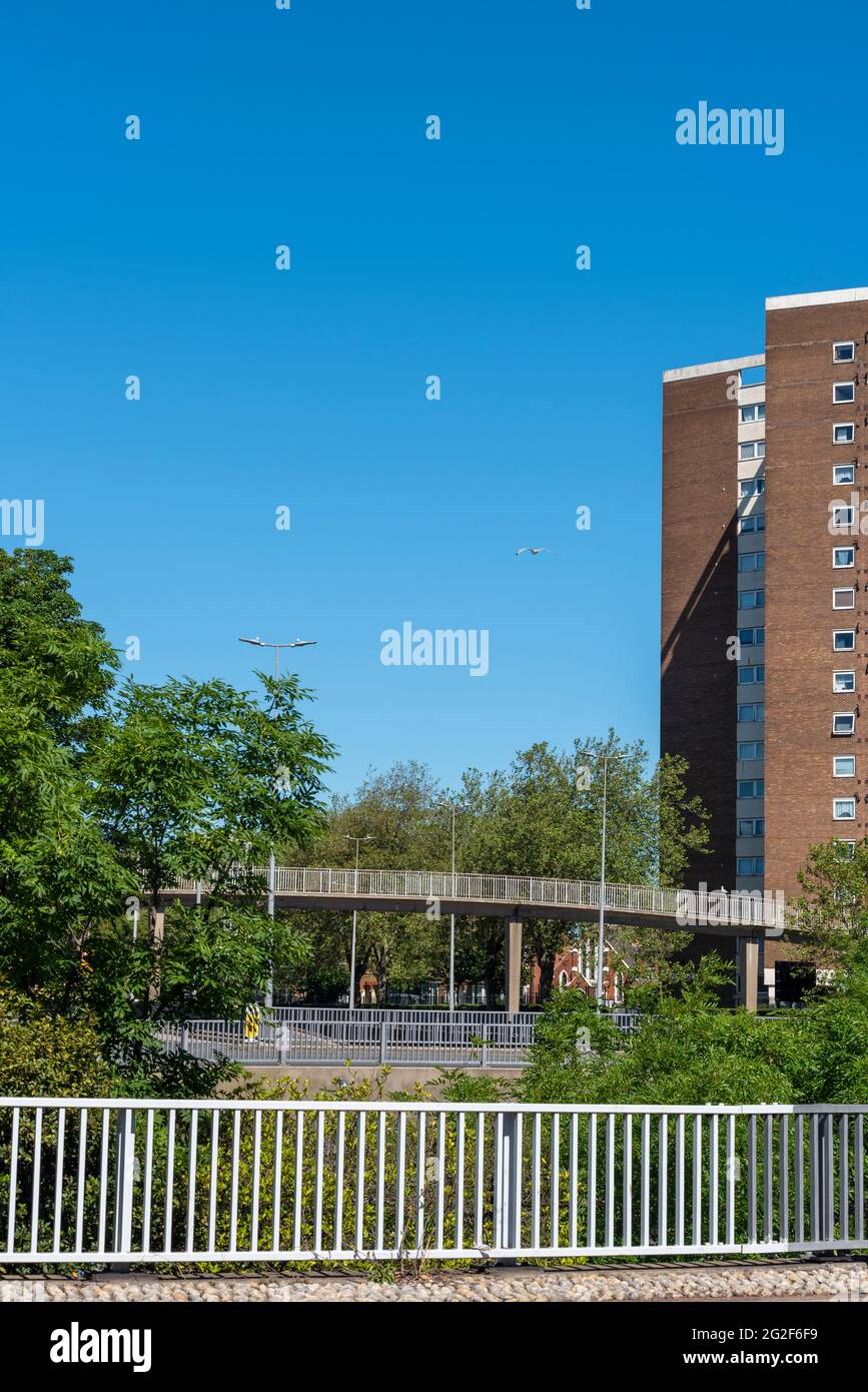Queensway estate Tower block, block of flats high rise in Southend on ...