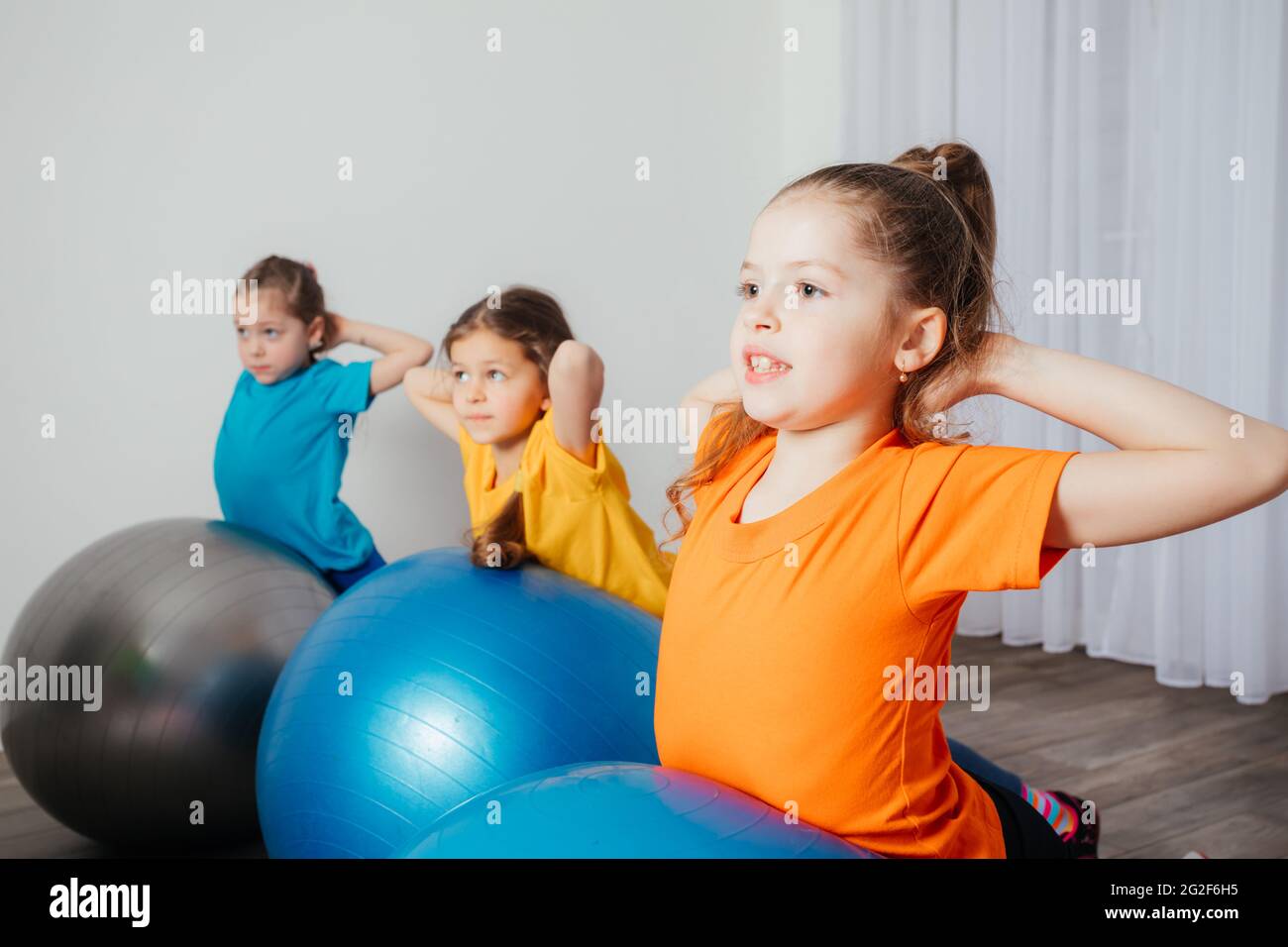 Children play large ball hi-res stock photography and images - Alamy