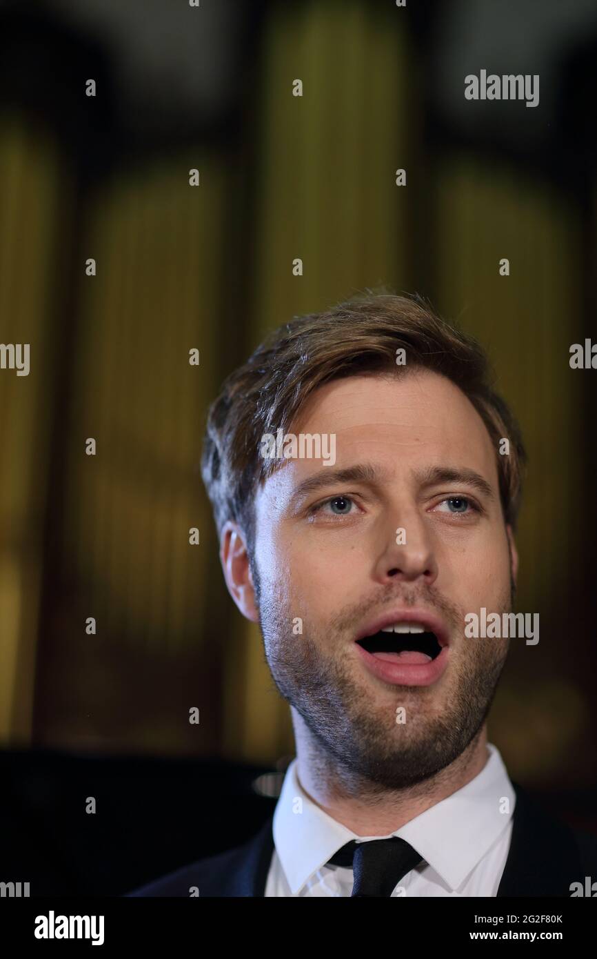 German opera singer (baritone) hi-res stock photography and images - Alamy