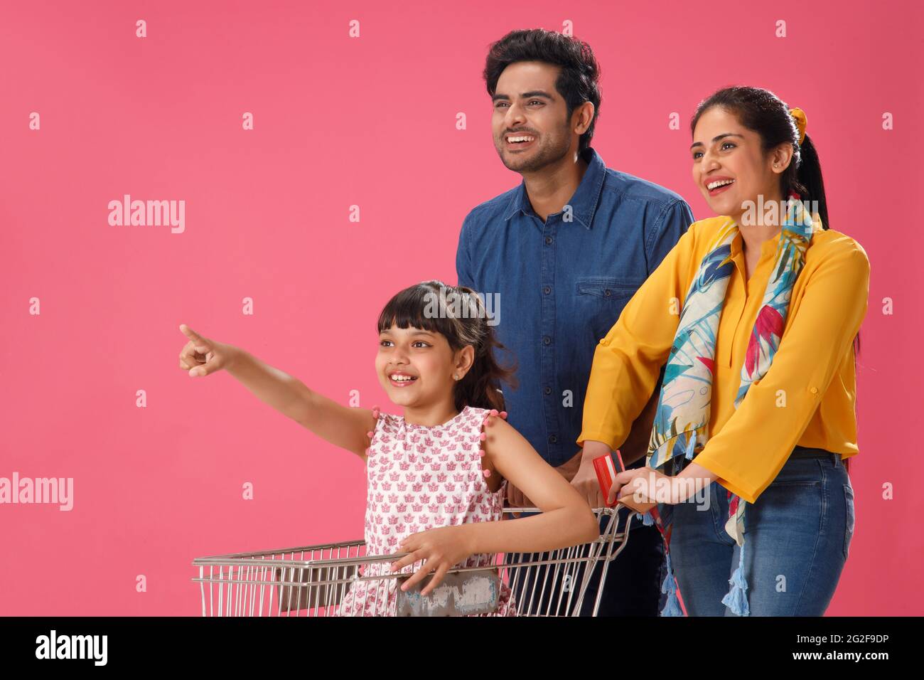 Child pointing hi-res stock photography and images - Alamy