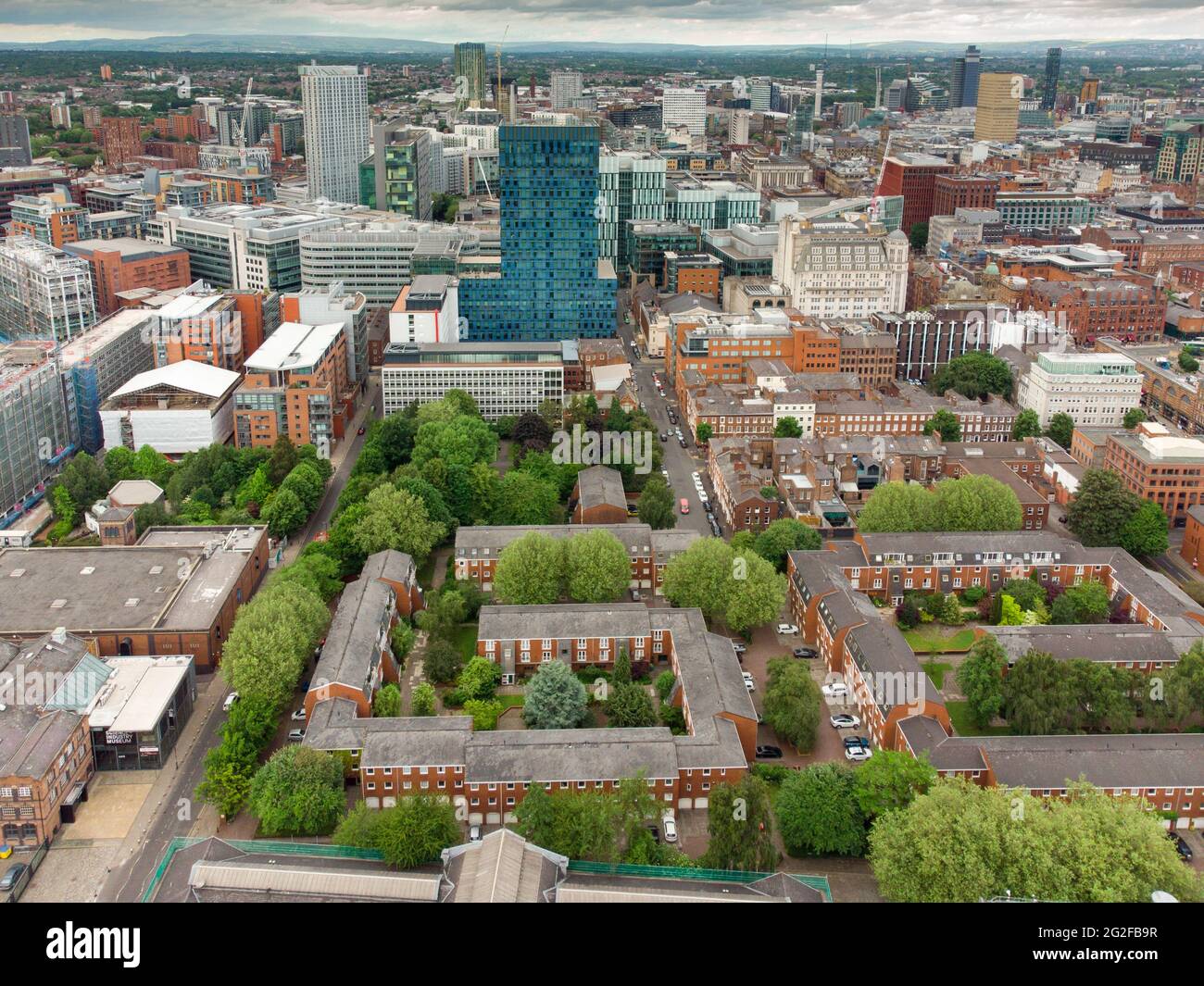 1 Spinningfields is the third tallest office building in Central ...