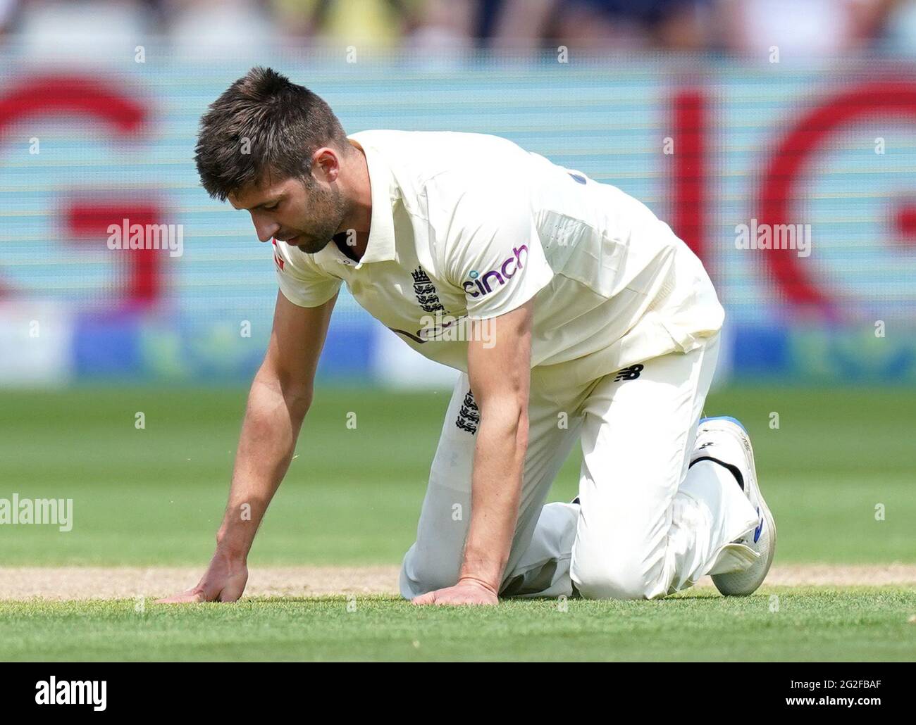 England's Olly Stone reacts during day two of the Second LV= Insurance ...