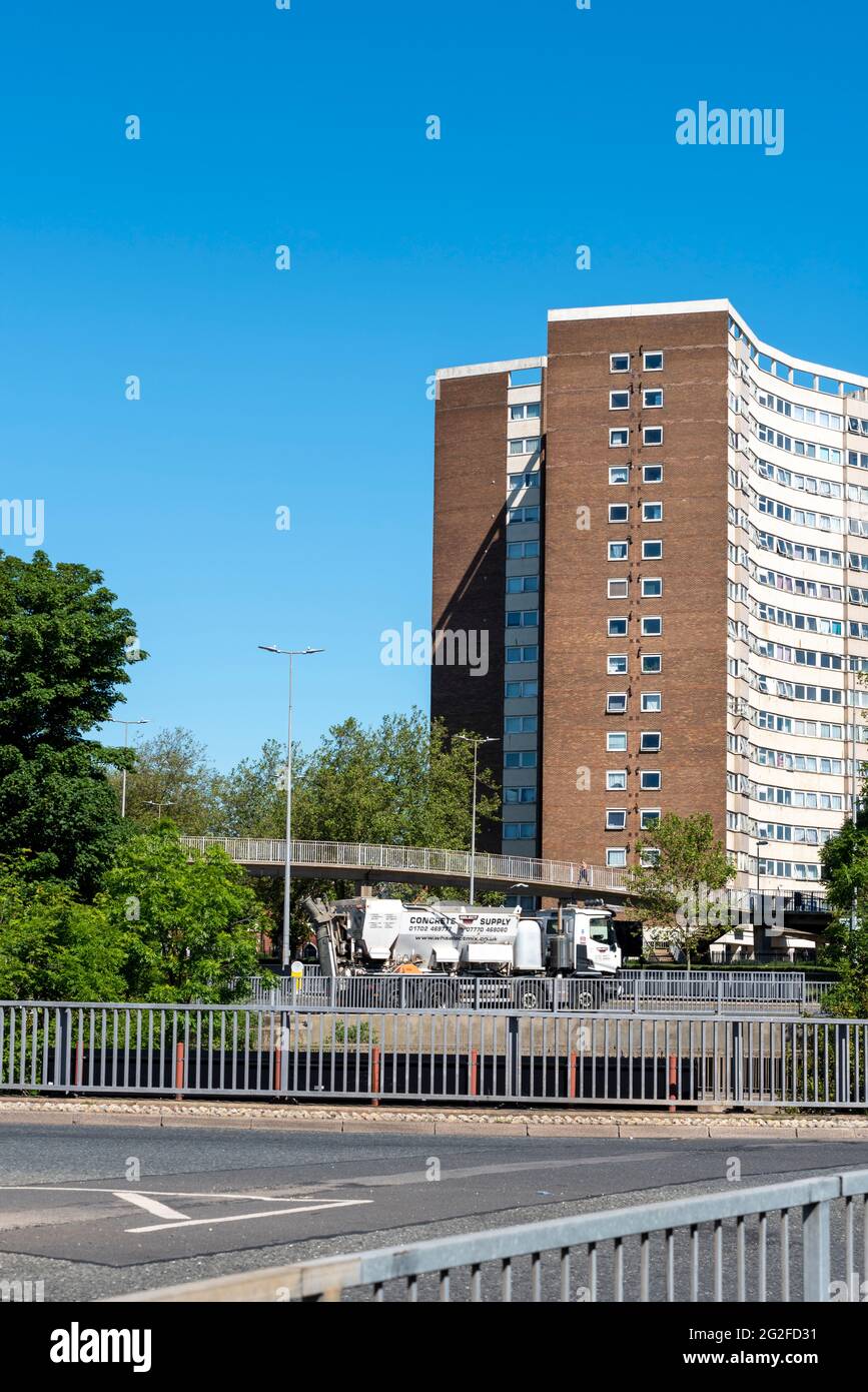 Queensway estate Tower block, block of flats high rise in Southend on ...