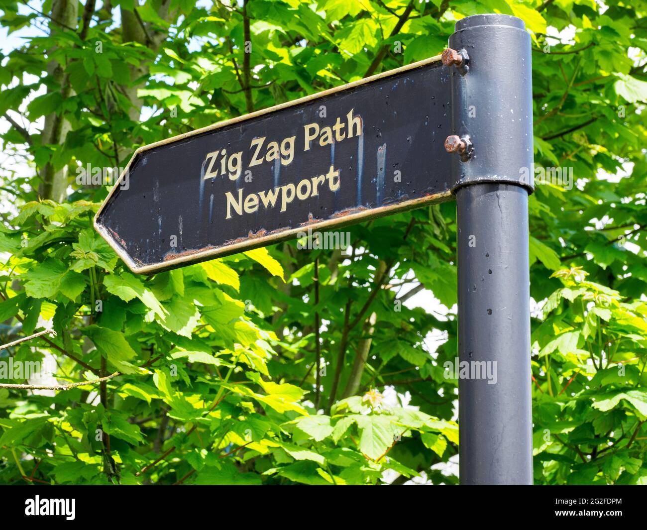 Zig zag sign hi-res stock photography and images - Alamy