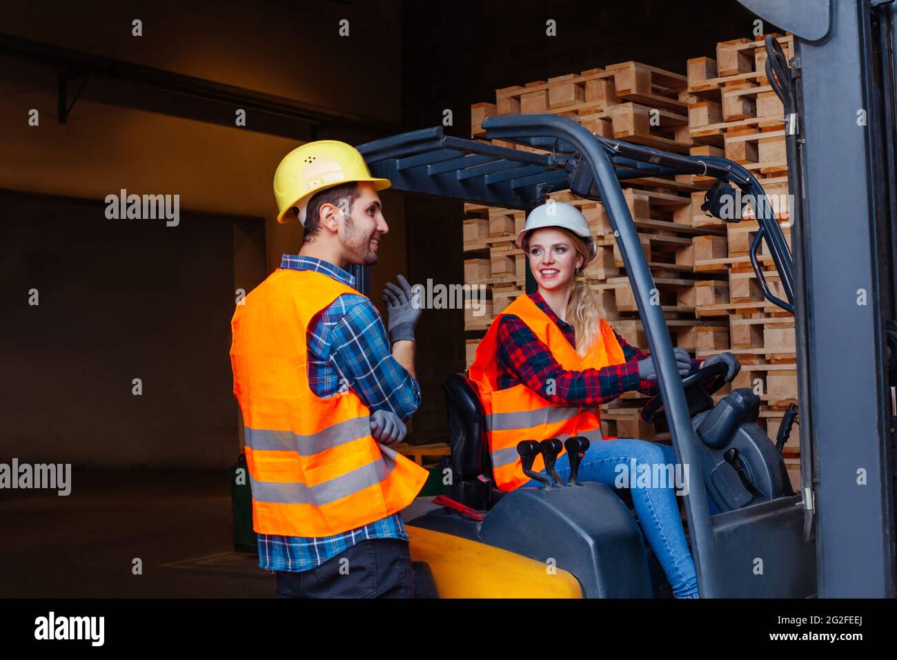 Female co driver hi-res stock photography and images - Alamy