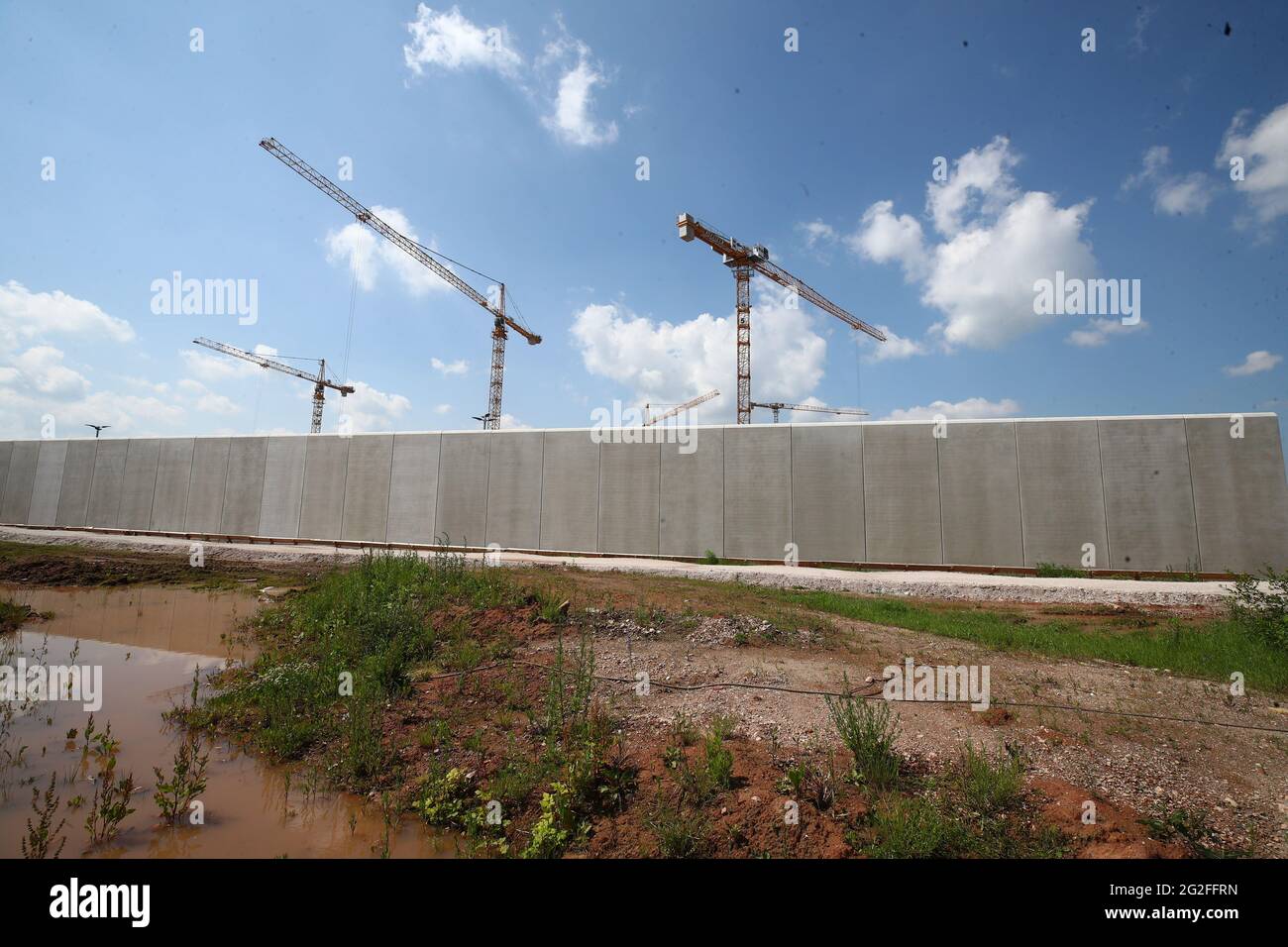 New prison construction hi-res stock photography and images - Alamy