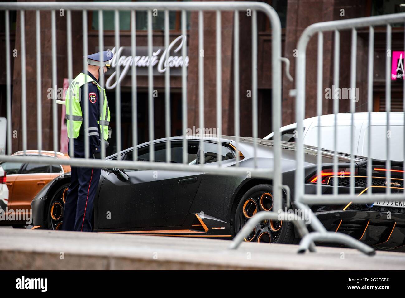 Different types of vehicles on Moscow streets Stock Photo - Alamy
