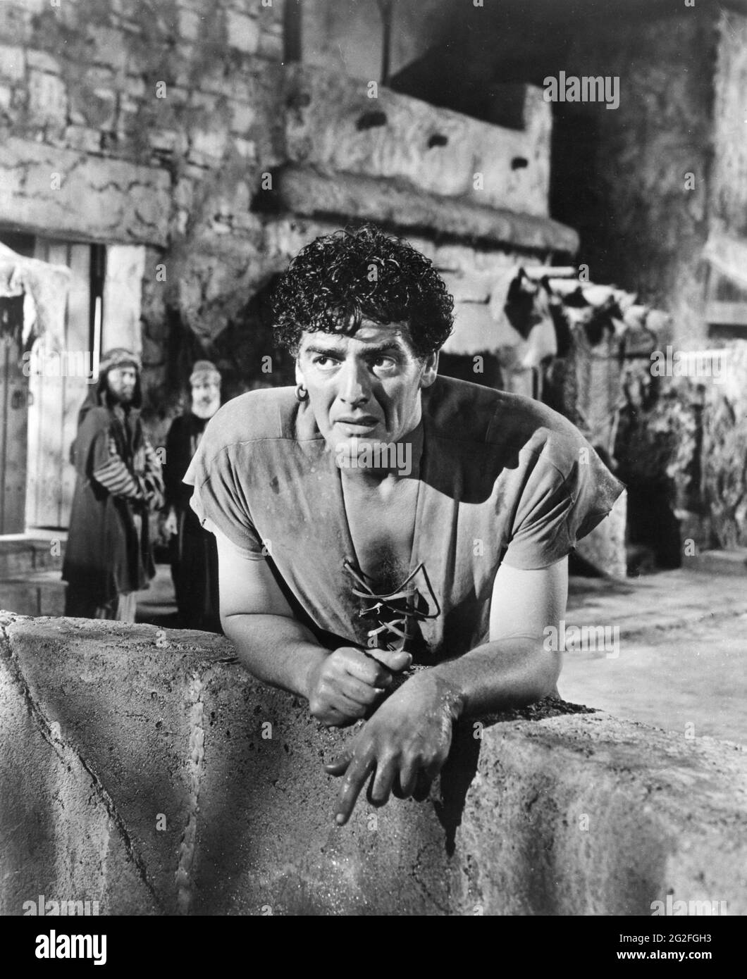 Victor mature the robe hi-res stock photography and images - Alamy