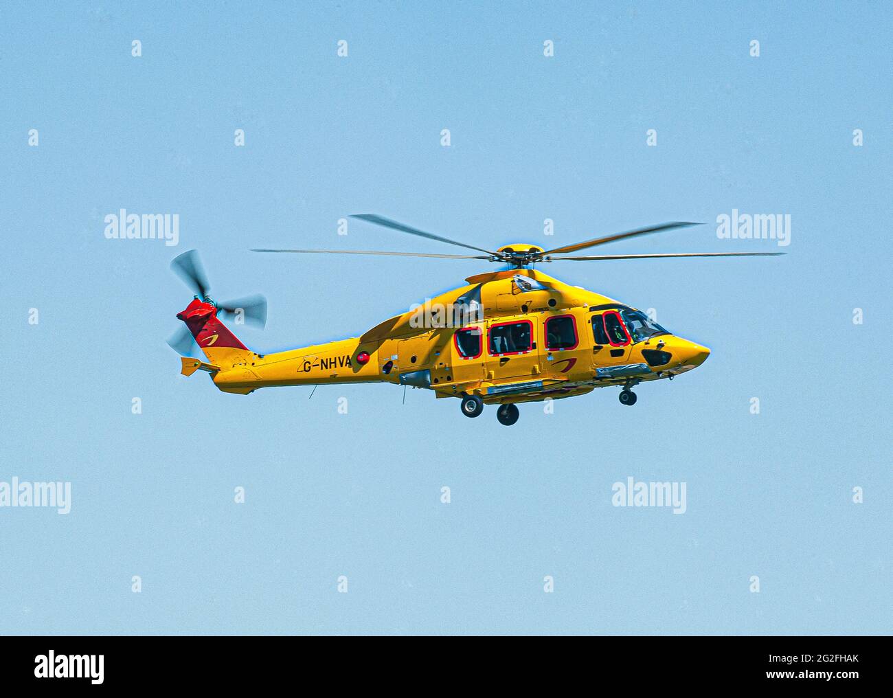 Nhv helicopters aberdeen hi-res stock photography and images - Alamy